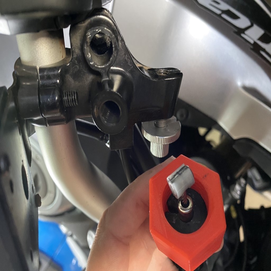 🏍️ Motorcycle Control Cable Lubricator・Free 3D File for ・Cults