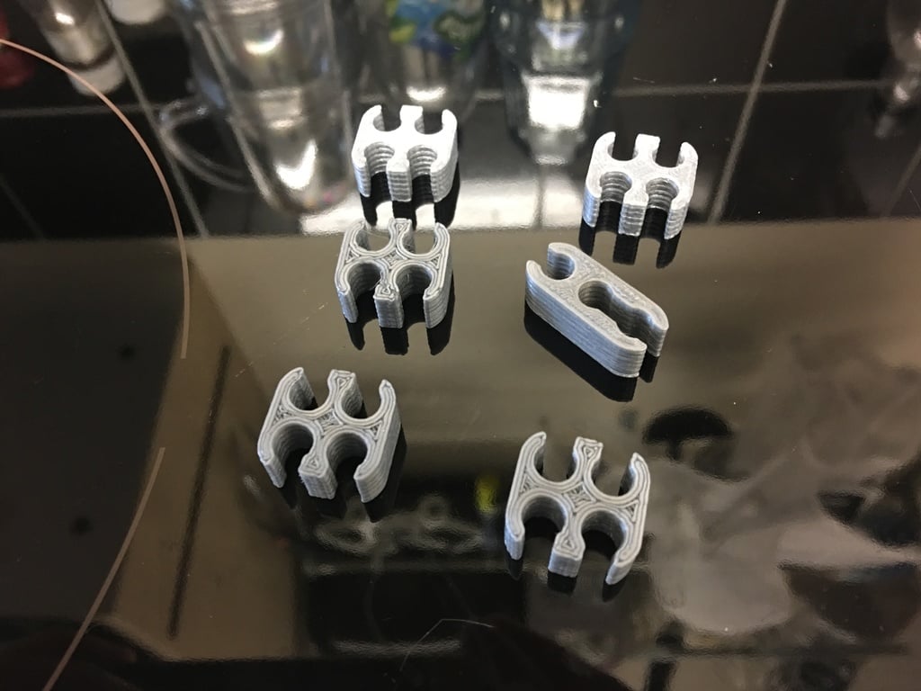3D printable Ethernet Cable Runners・Cults
