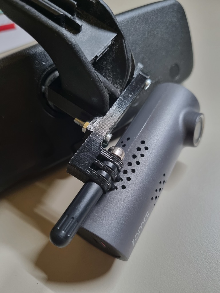 Free 3D file dashcam mount 70mai 🚗・3D print design to download・Cults