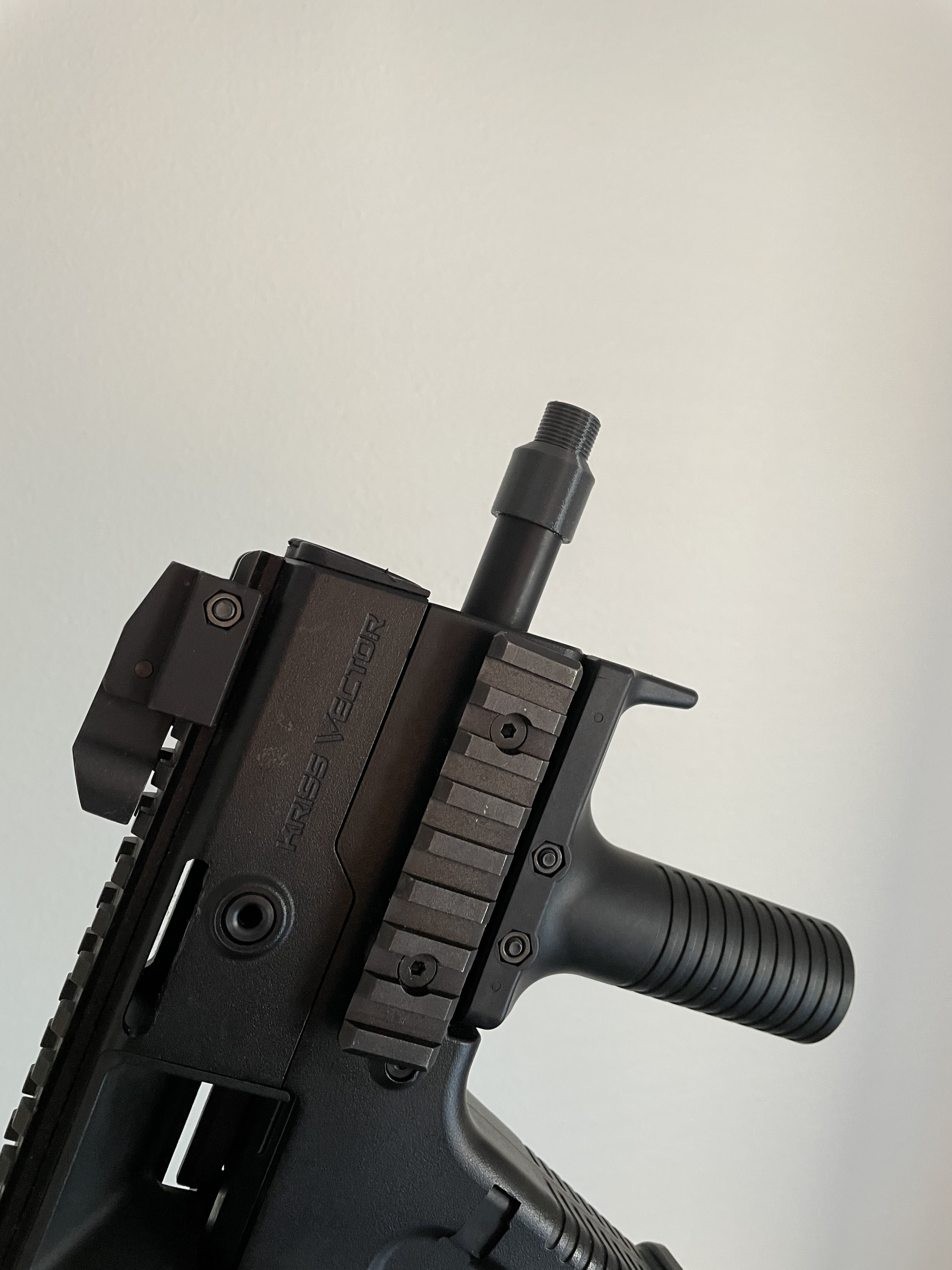 STL file KWA Kriss Vector Thread Adapter 🧵 ・3D printer model to ...