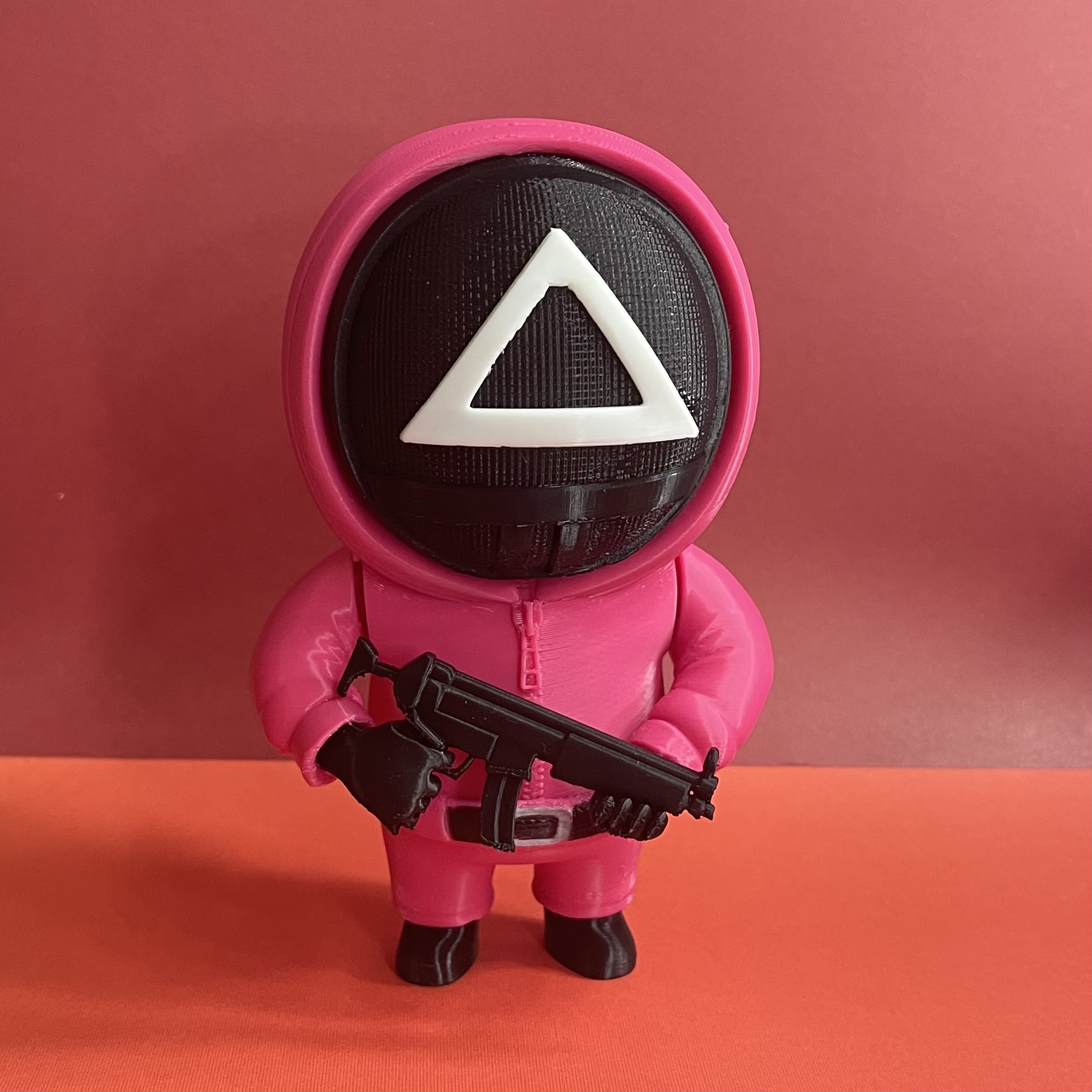 3d 文件 Squid Game Chibi Pink Solider 🦑 ・可下载 3d 打印对象・cults