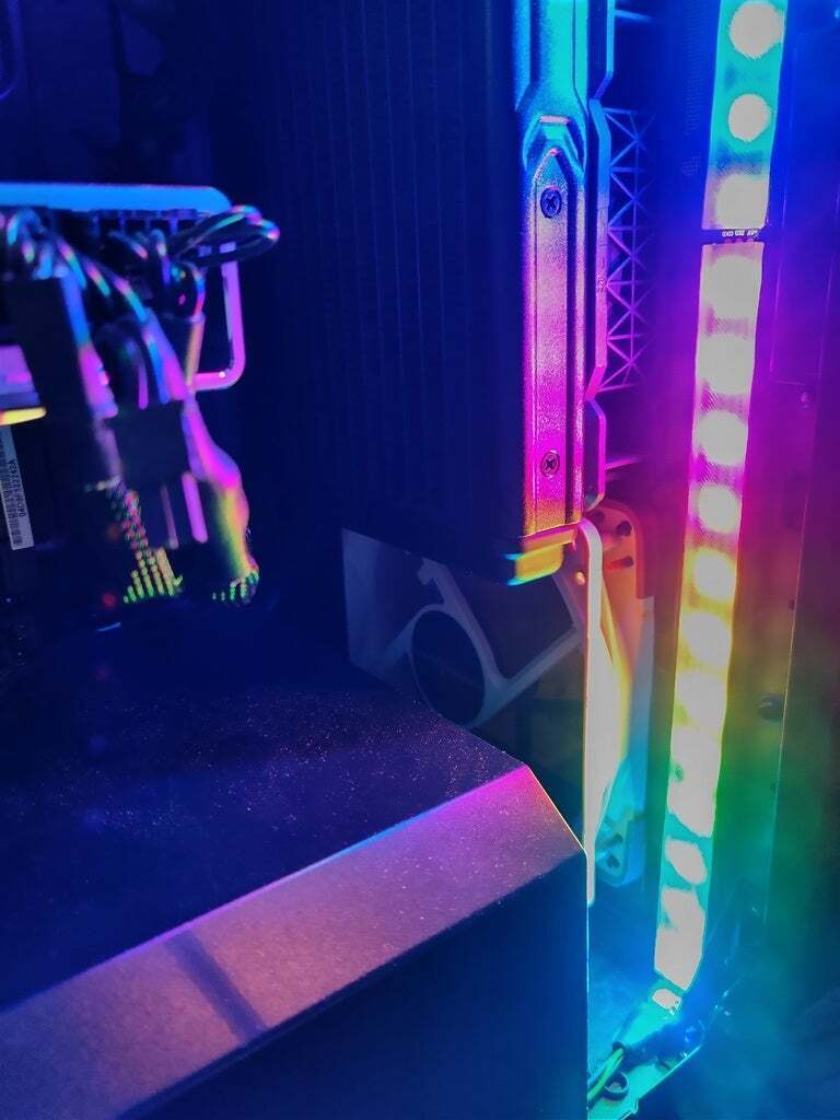 🔧 PC Case RGB led strip support with diffuser・Free STL File for ・Cults