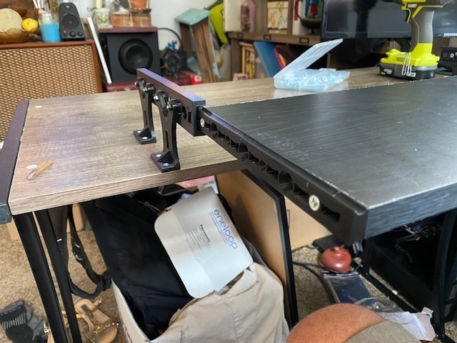 ⌨️ Sliding Keyboard Tray!・Free 3D File for ・Cults