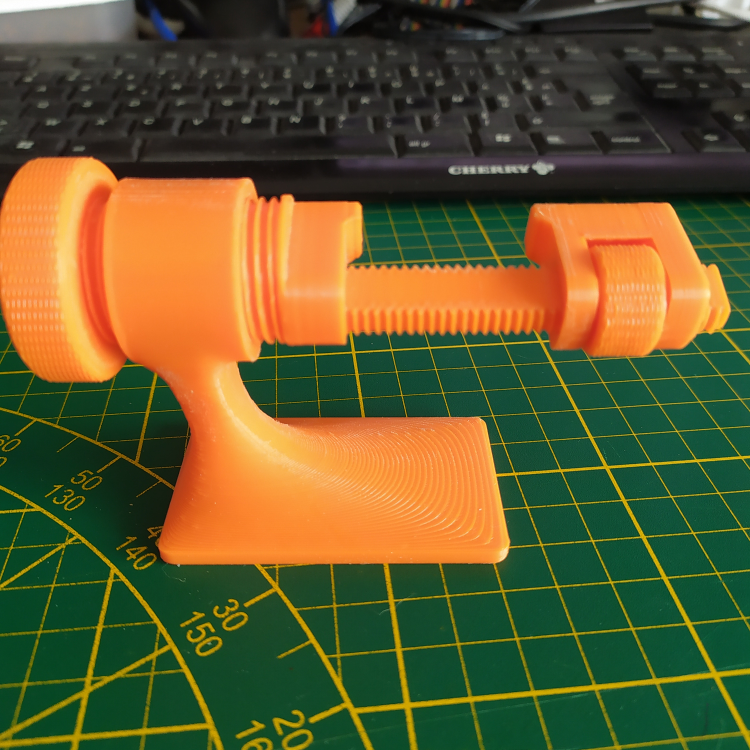 3D printable Rotating Vise・Cults