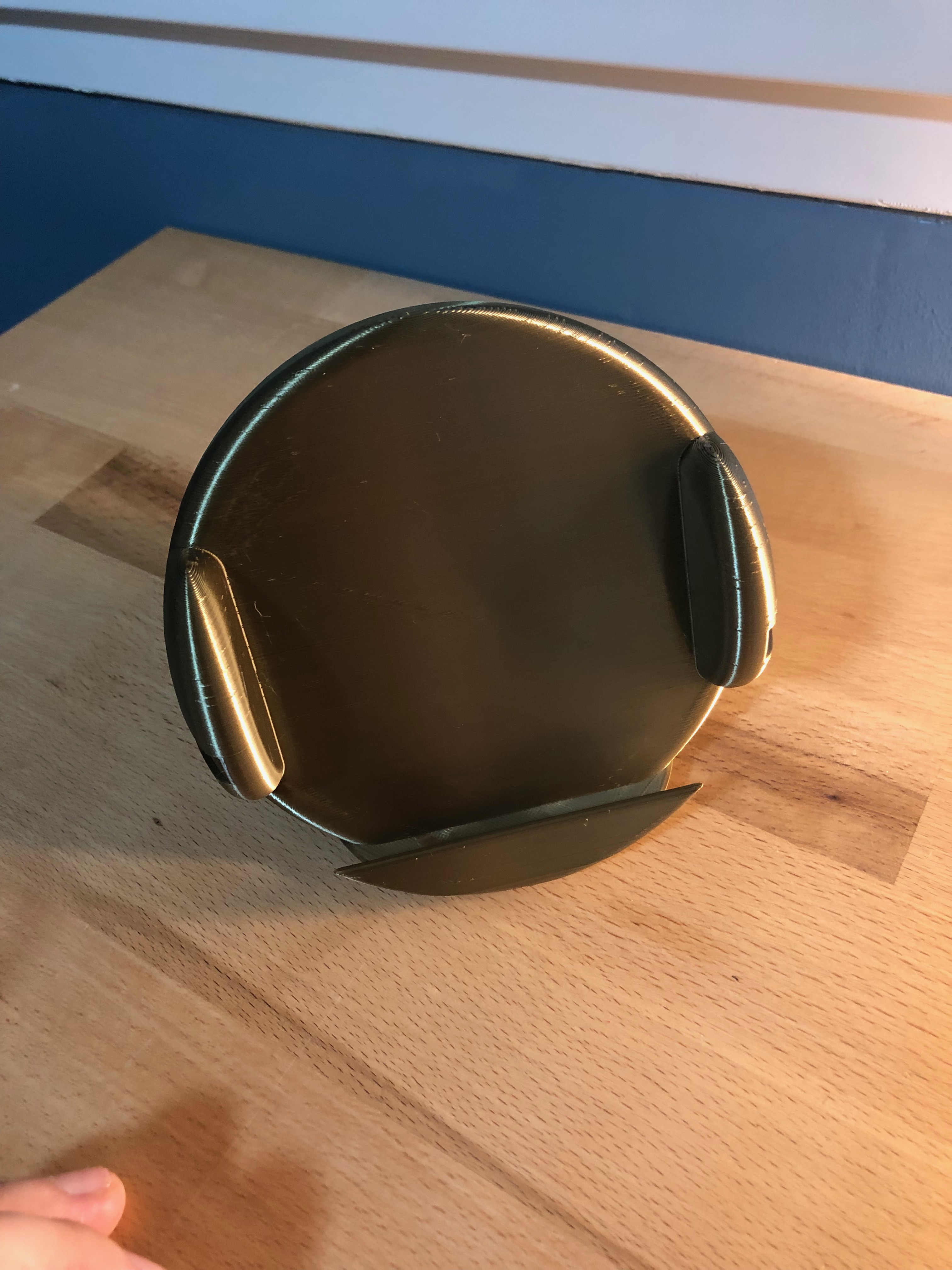 📞 Poké Ball style phone holder・ STL File for ・Cults