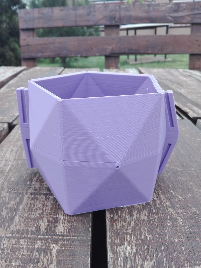STL file Low Poly Planter with Drainage 🪴 ・3D printable design to ...