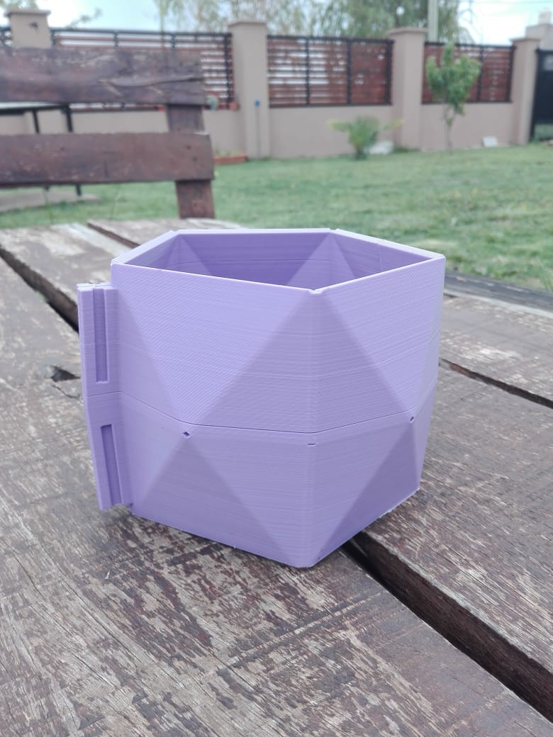 STL file Low Poly Planter with Drainage 🪴 ・3D printable design to ...