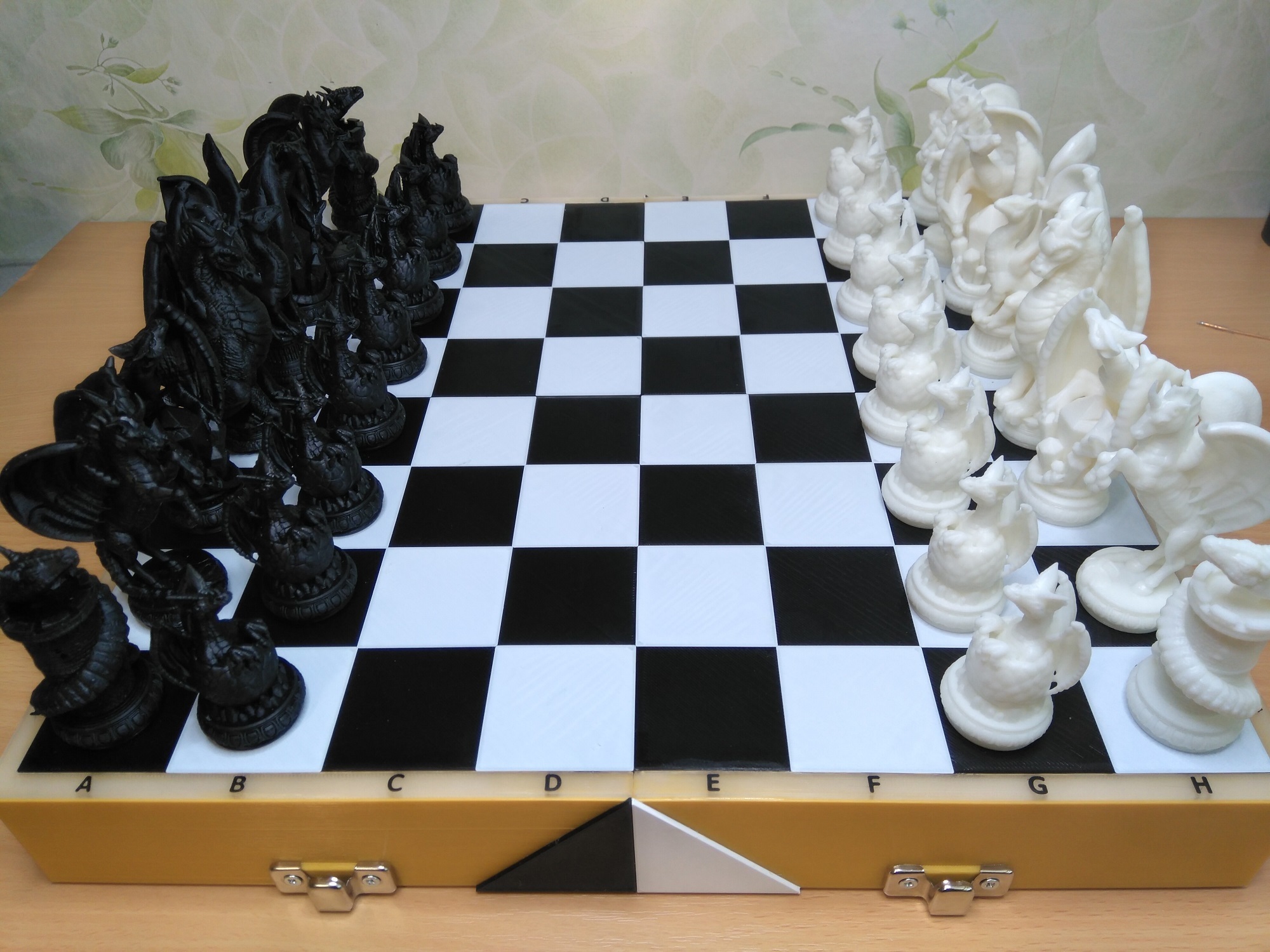 OBJ file Chess board - box ♟️ ・Model to download and 3D print・Cults