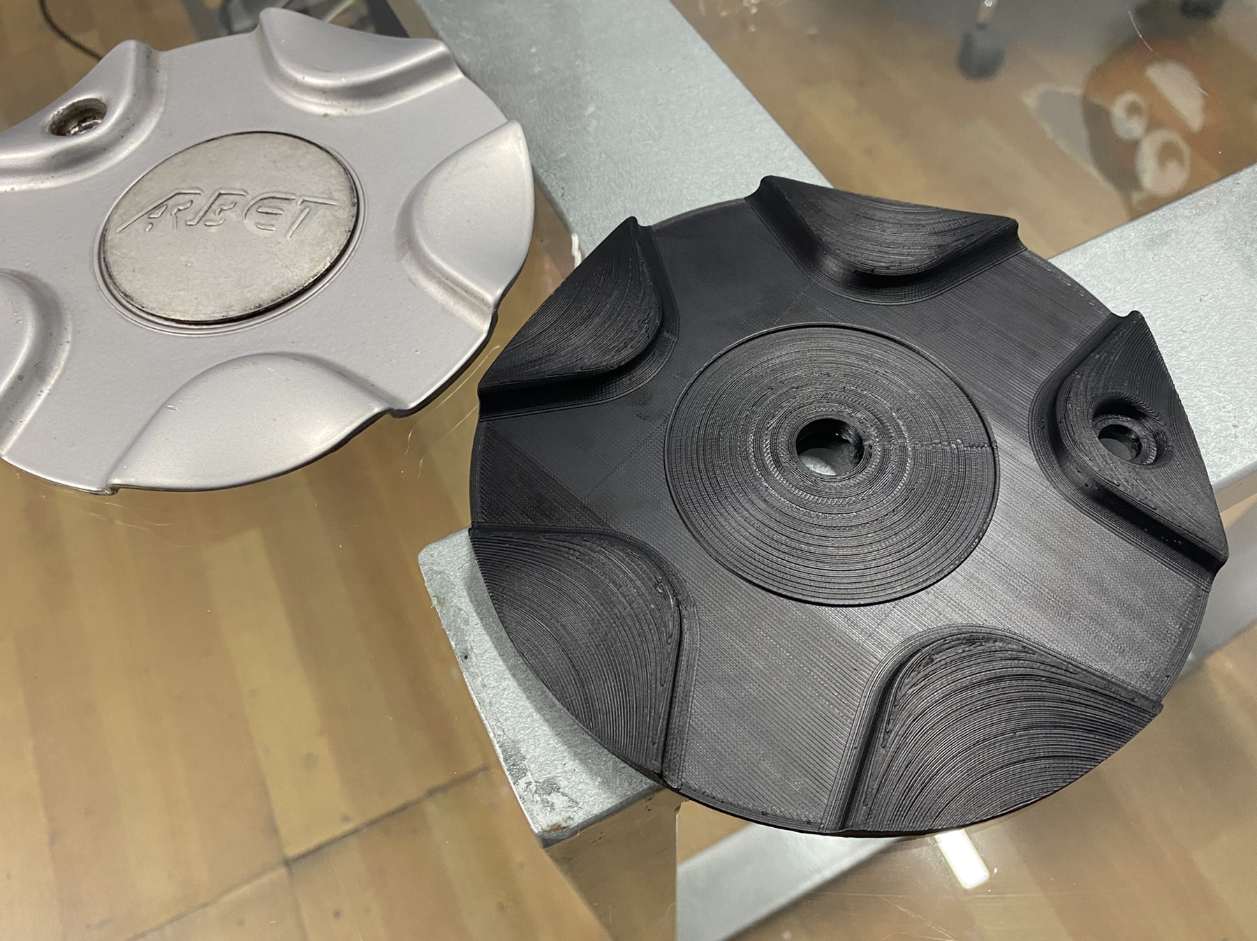 Fichier STL Arbet Wheel Rim Center Hub Cap Cover 🛞・Objet imprimable en ...
