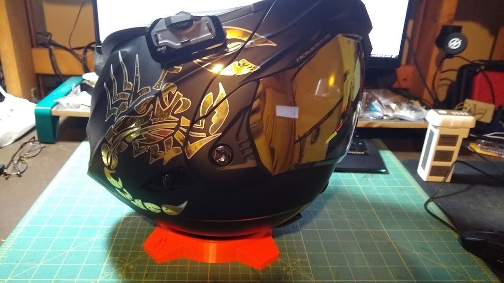 Free STL file Helmet Stand 🪖 ・3D printable model to download・Cults