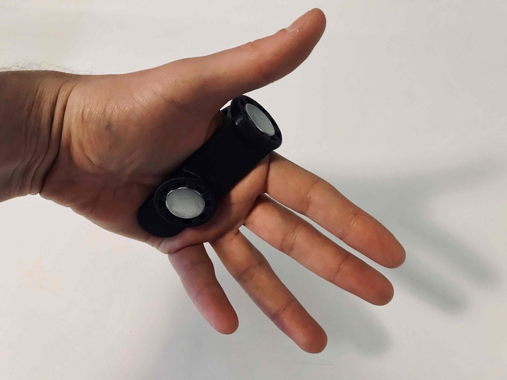 Free 3D file Multitool - Hand Clip Aid ・3D printer model to download・Cults