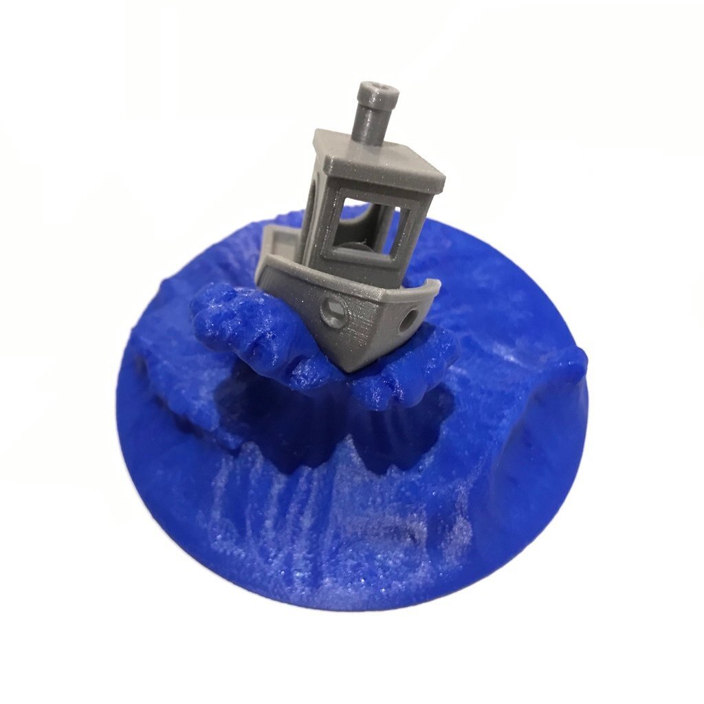 3D printing Benchy at Sea | Wave Display・Cults