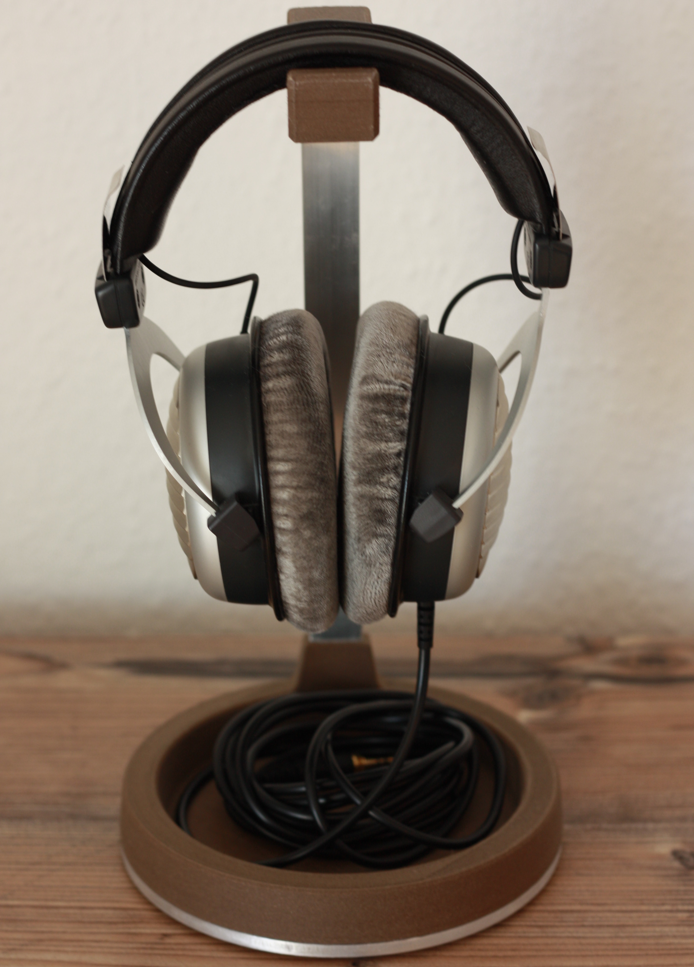 Free STL file Hybrid Headphone Stand 🎧・3D printer design to download・Cults