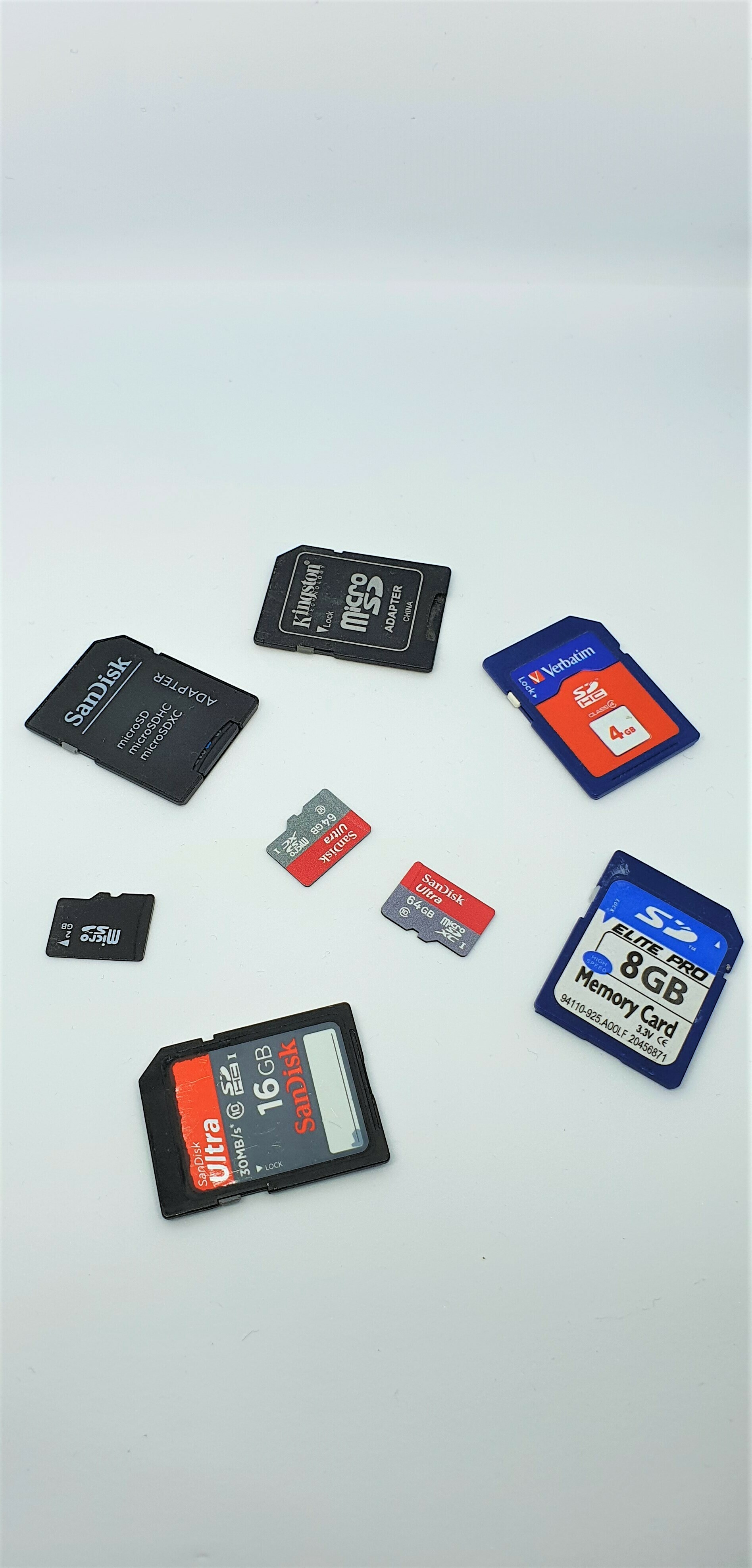 STL file Memory card box (Micro SD card snap fit box) 📦 ・3D print ...