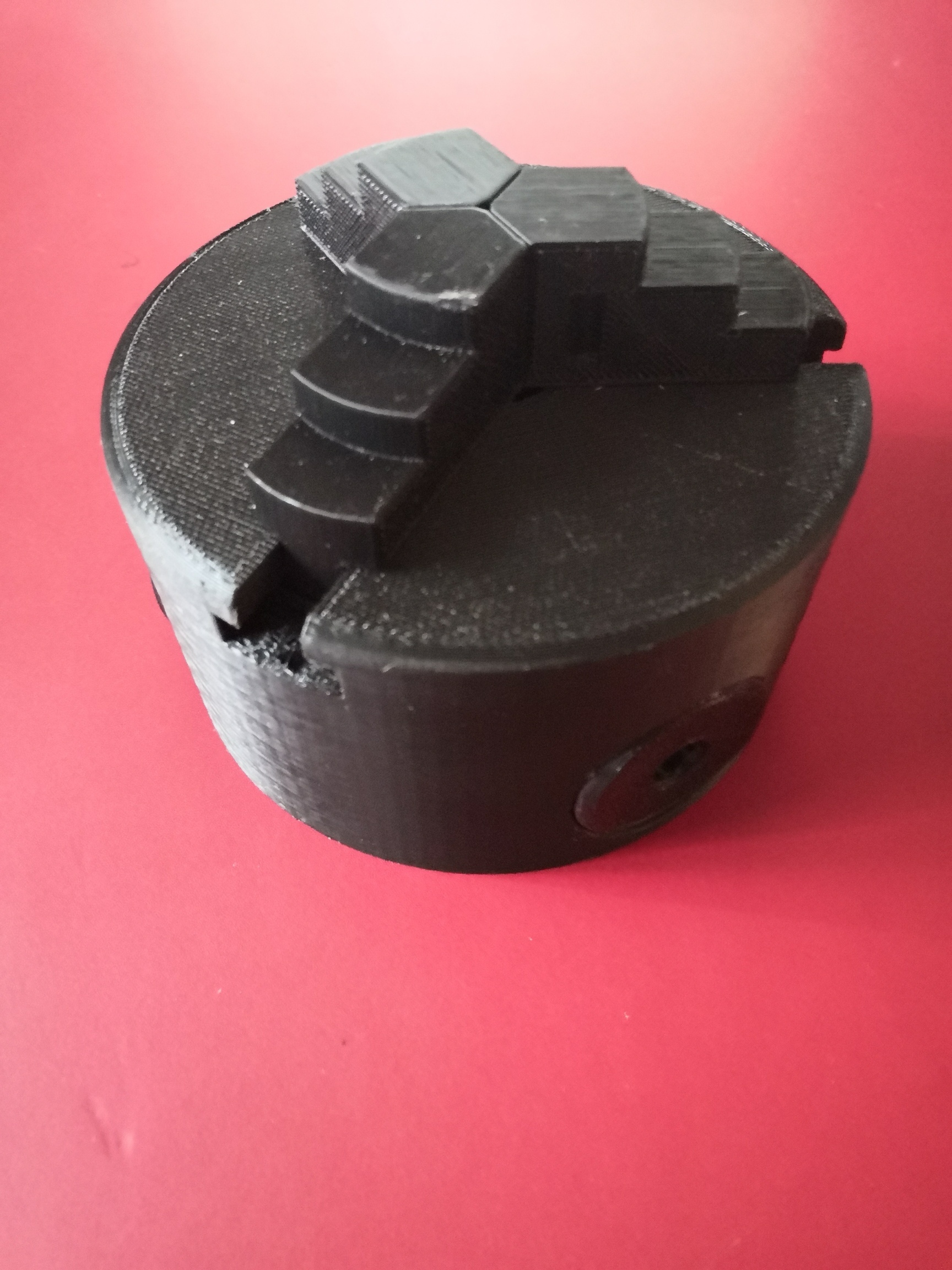 3D printer 3 Jaw Lathe Chuck but with tolerances • made with créality ...