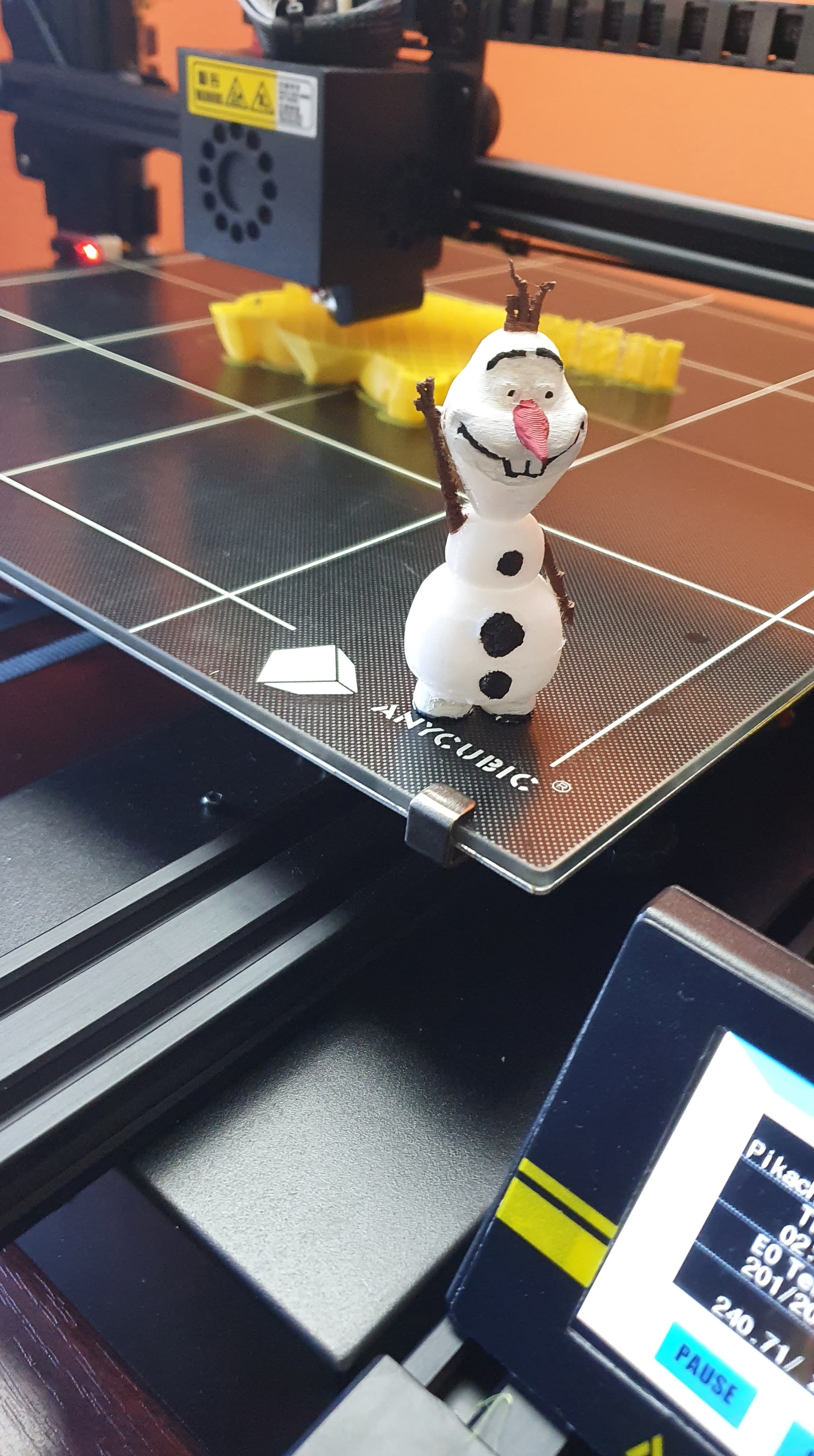 3D printing Olaf from Disney's Frozen・Cults