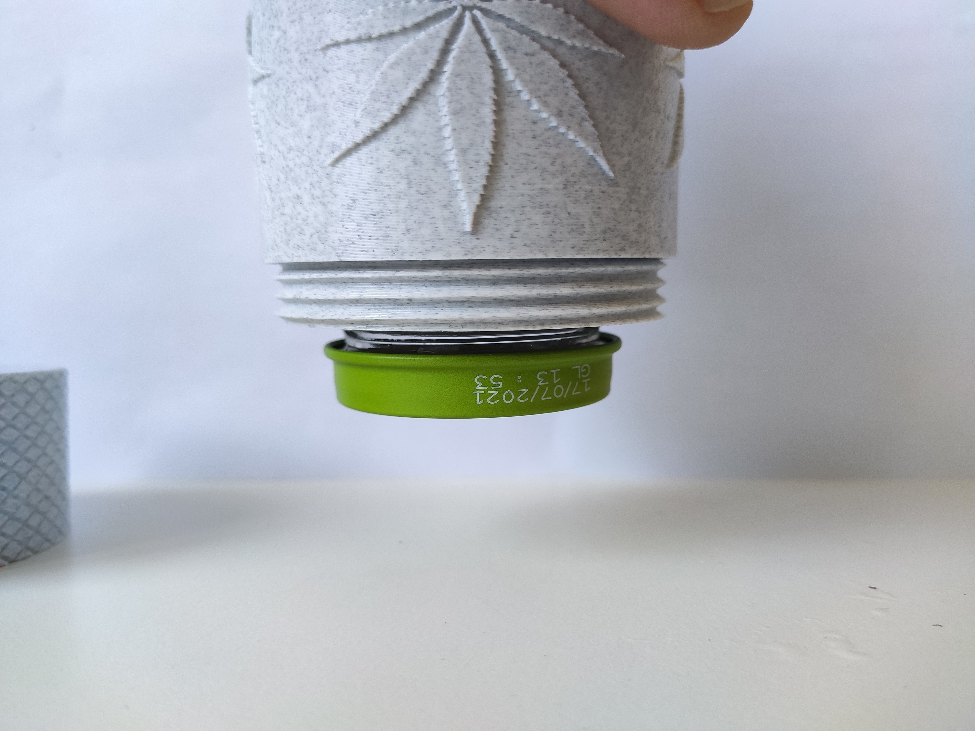 STL file Cannabis Containment small baby glass jar 🤏 ・3D printer design ...