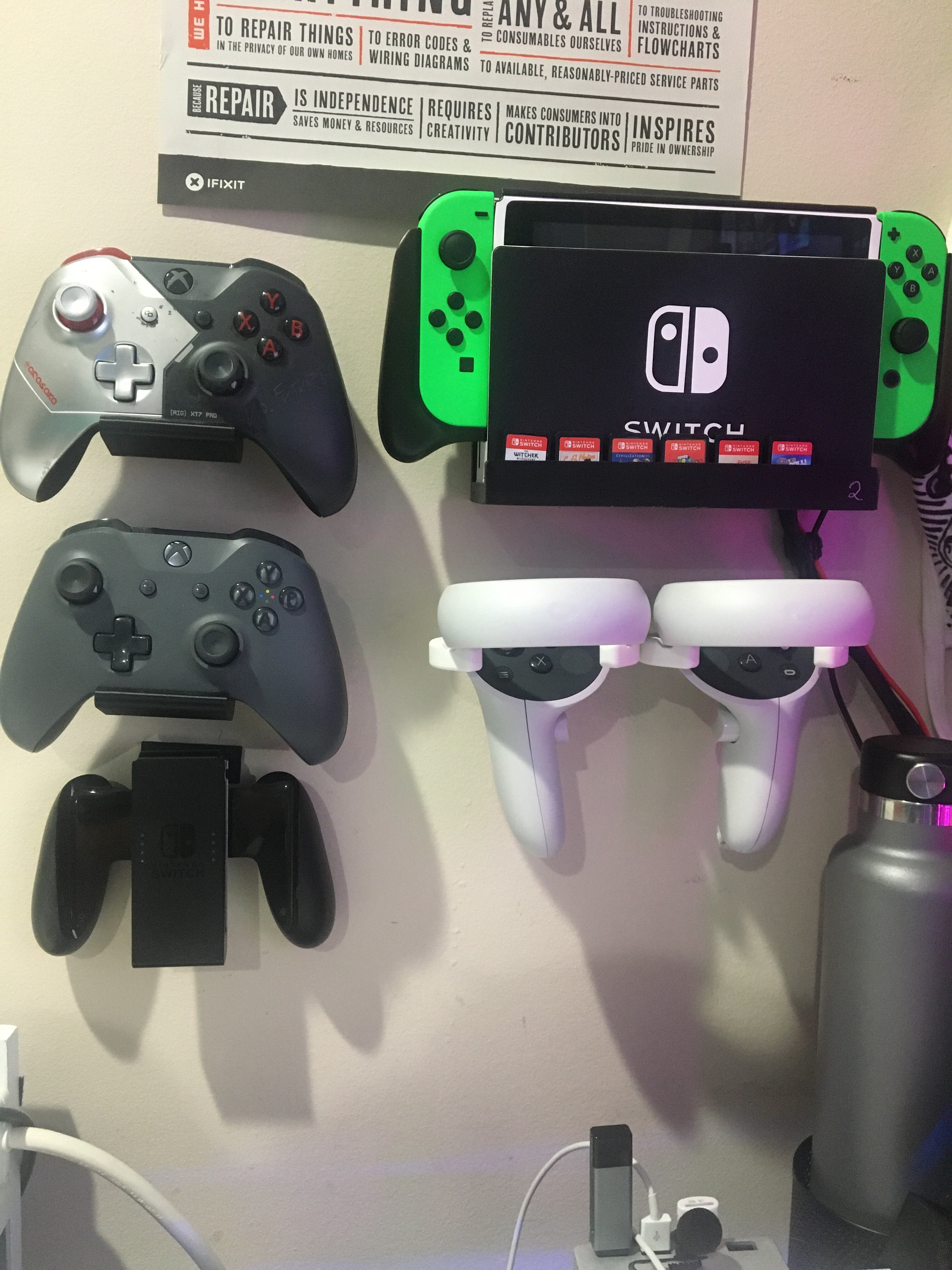 3D printed Oculus Quest 2 Controller Wall Mount with Stapler or Screws ...