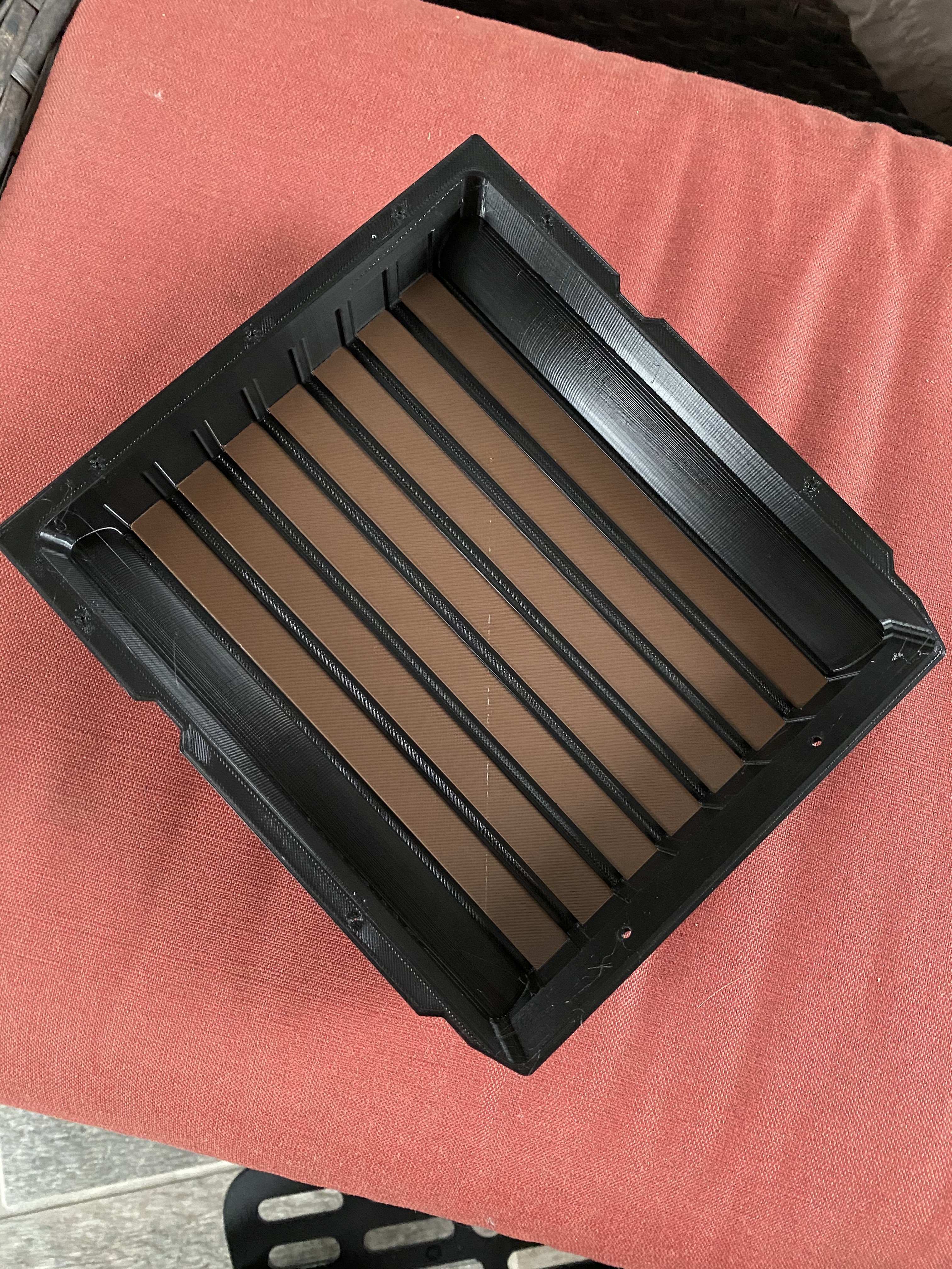 STL file traxxas Trx6 magnetic bed conversion 🧲 ・Model to download and ...