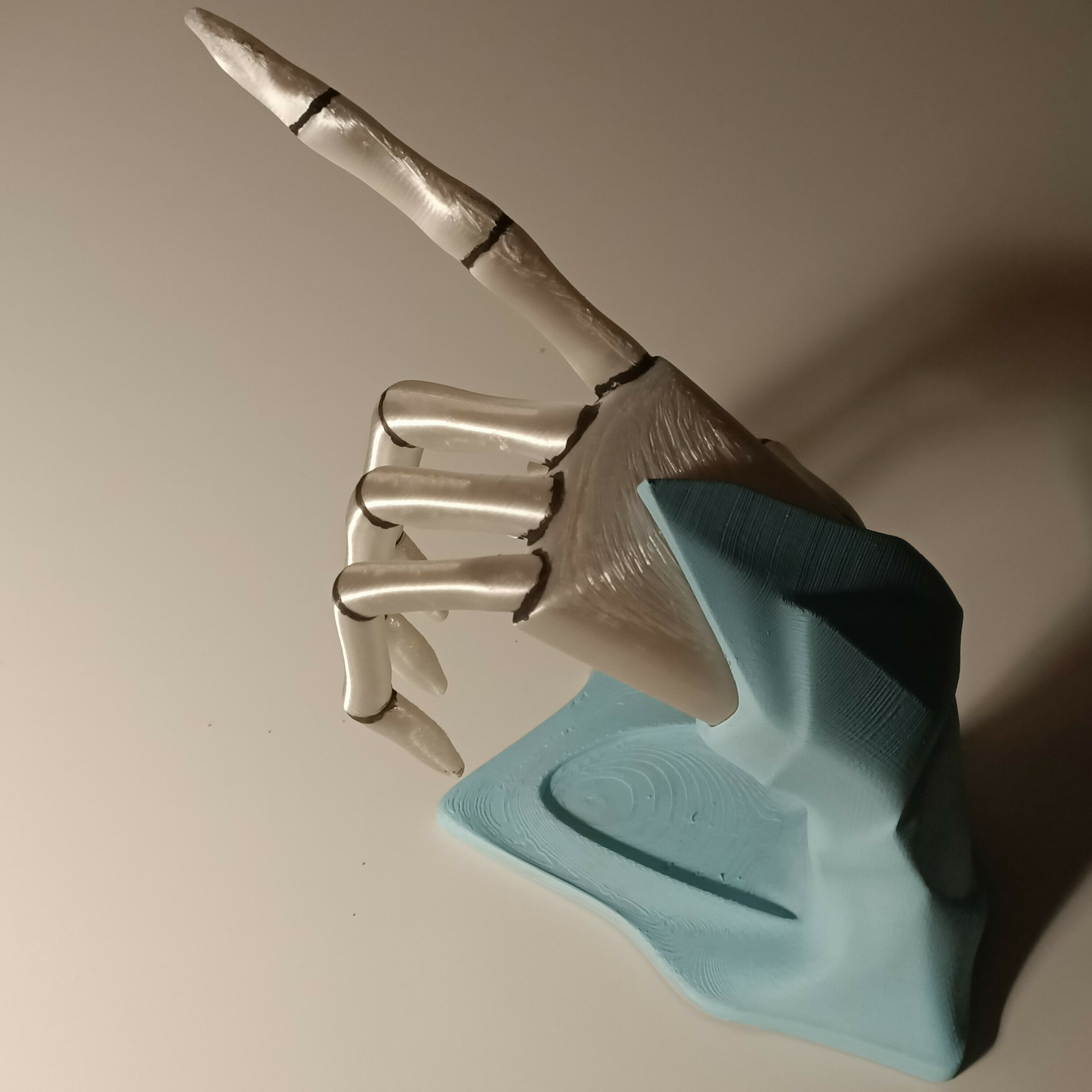 Corpse Bride Hand (Jewelry Organizer)・Free STL File for ・Cults