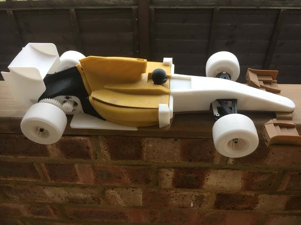 3D printing OpenRC F1 car - 1:10 RC Car・Cults