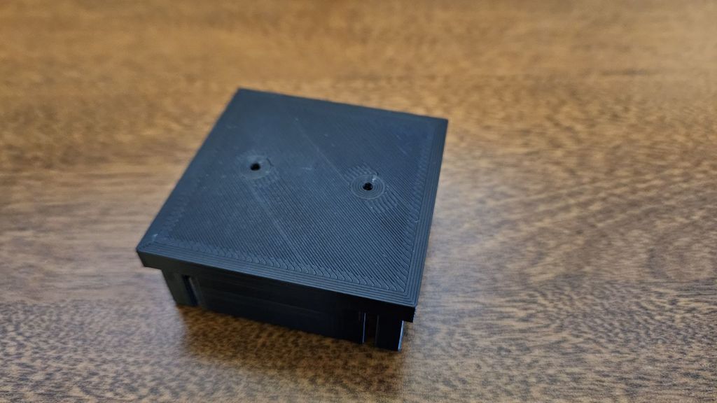 Free 3D file Ultra Aluminum Fence flood light adapter 🌳・Template to ...