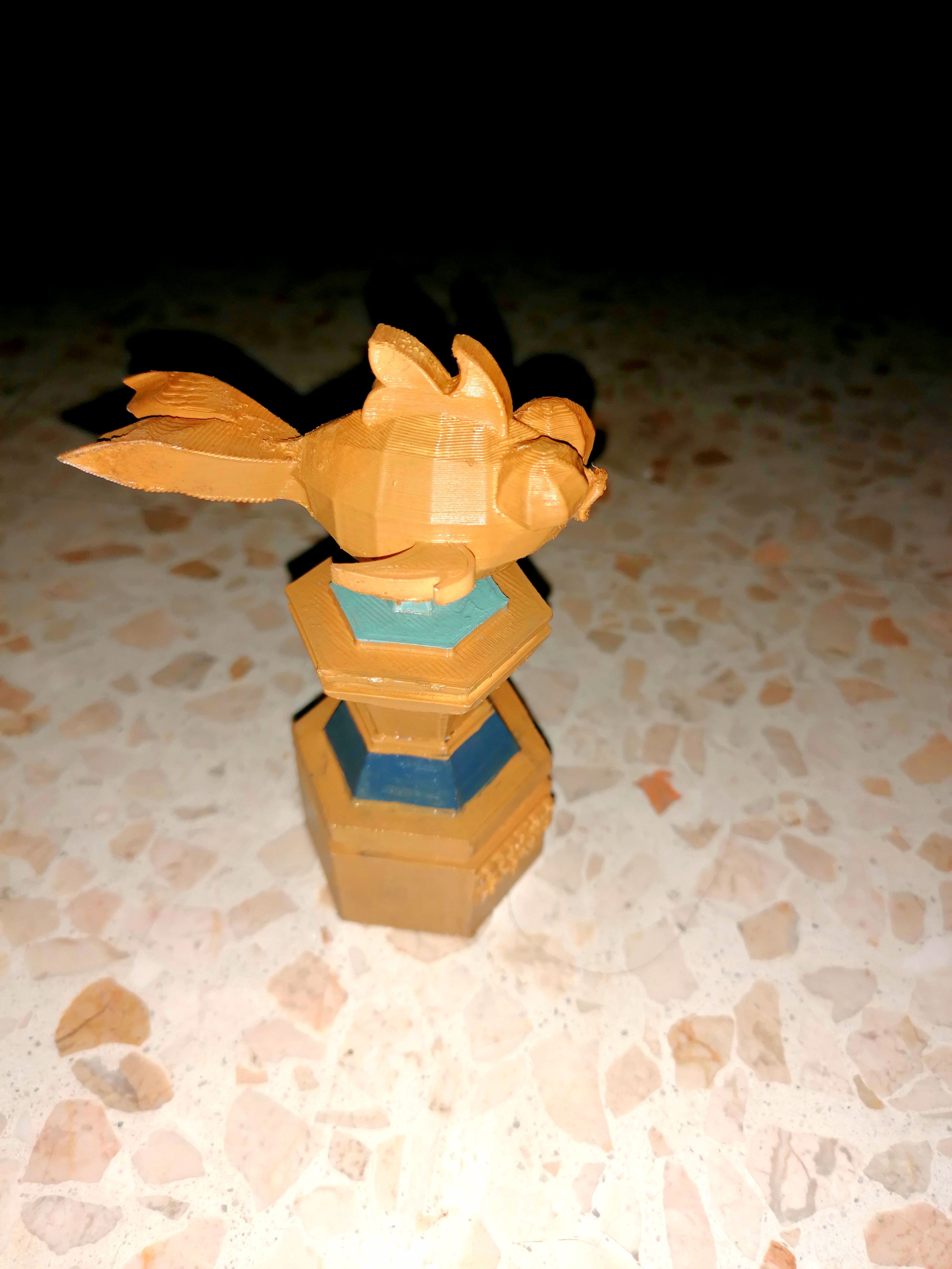 🏆 Fortnite- Goldfish trophy・ STL File for ・Cults