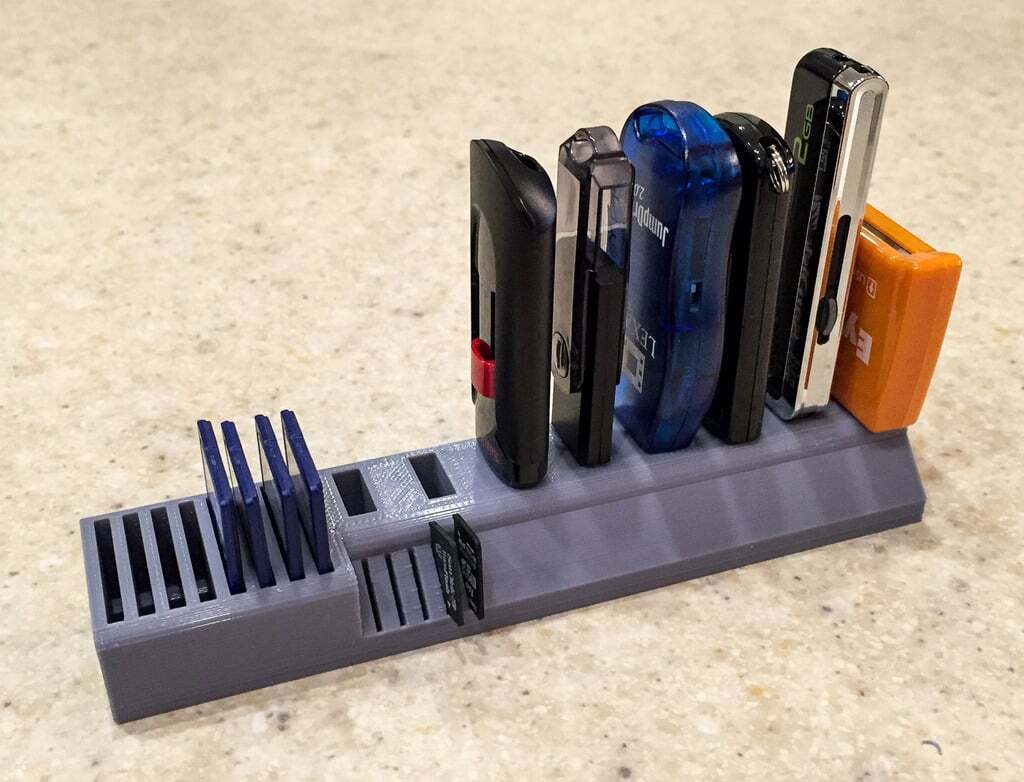 3D printable USB and SD card holder for wide USB sticks・Cults