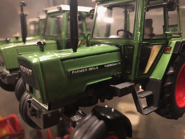 STL-Datei Fendt 👽・3D-druckbares Design zum Herunterladen・Cults