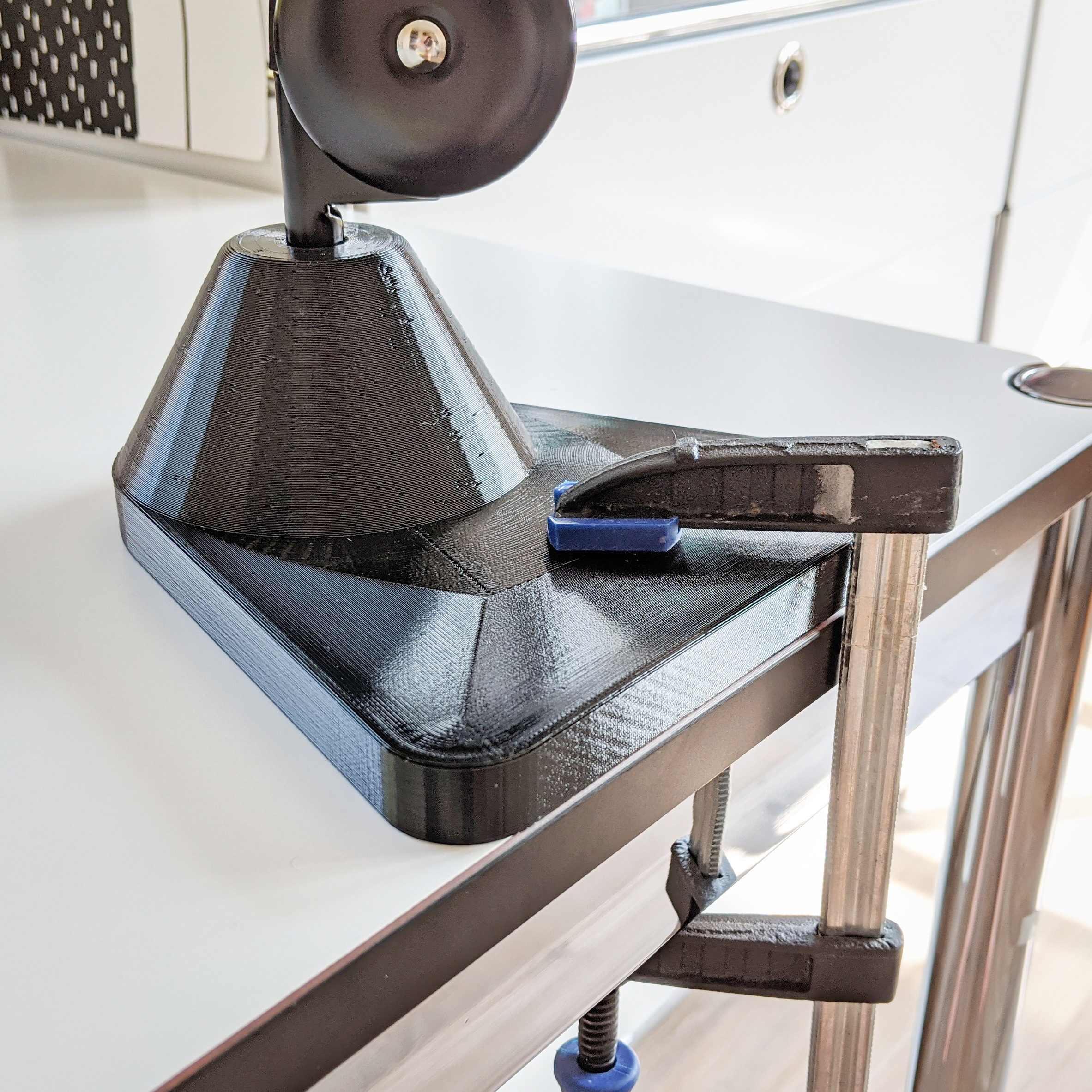 Free STL file Studio Arm Desk Clamp Plate 💪 ・3D printable model to ...