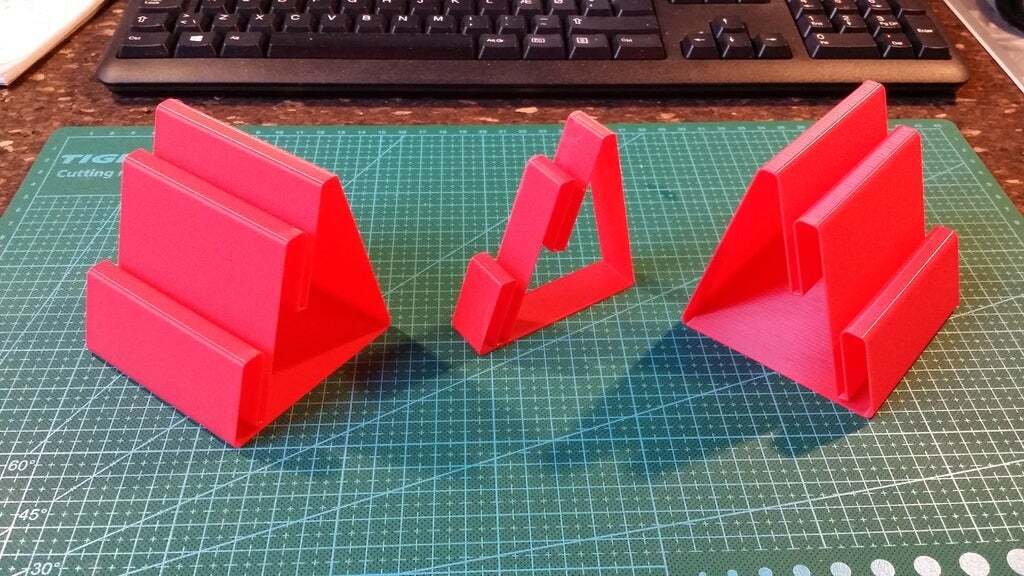 🎲 Playing card holder・Free STL File for ・Cults