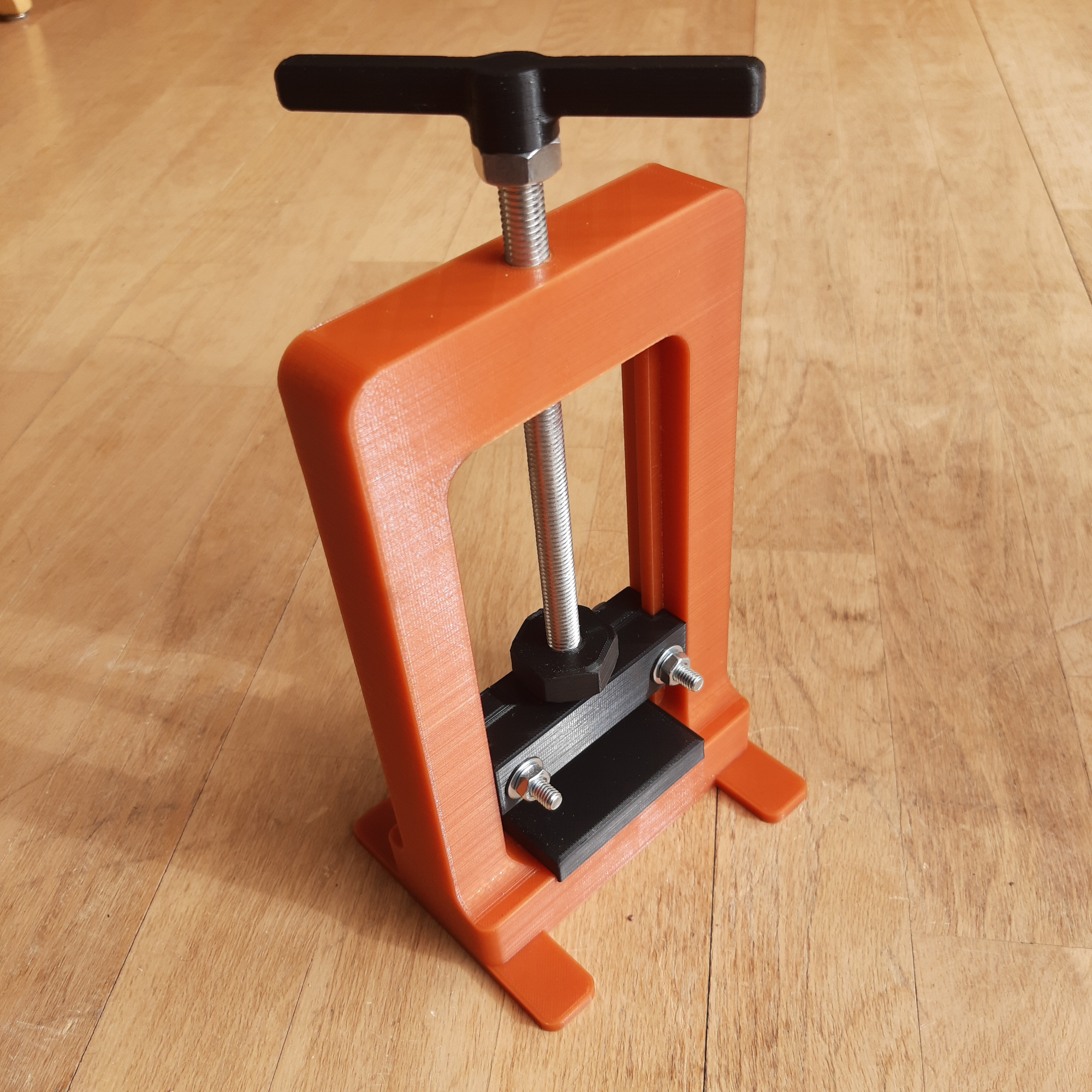 3D file Mechanical bench press / watch / watches / watchmaking ...