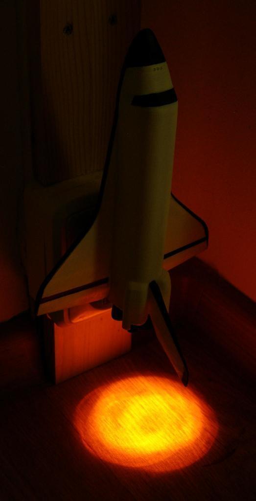 🛰 Space Shuttle Night Light・Free STL File for ・Cults