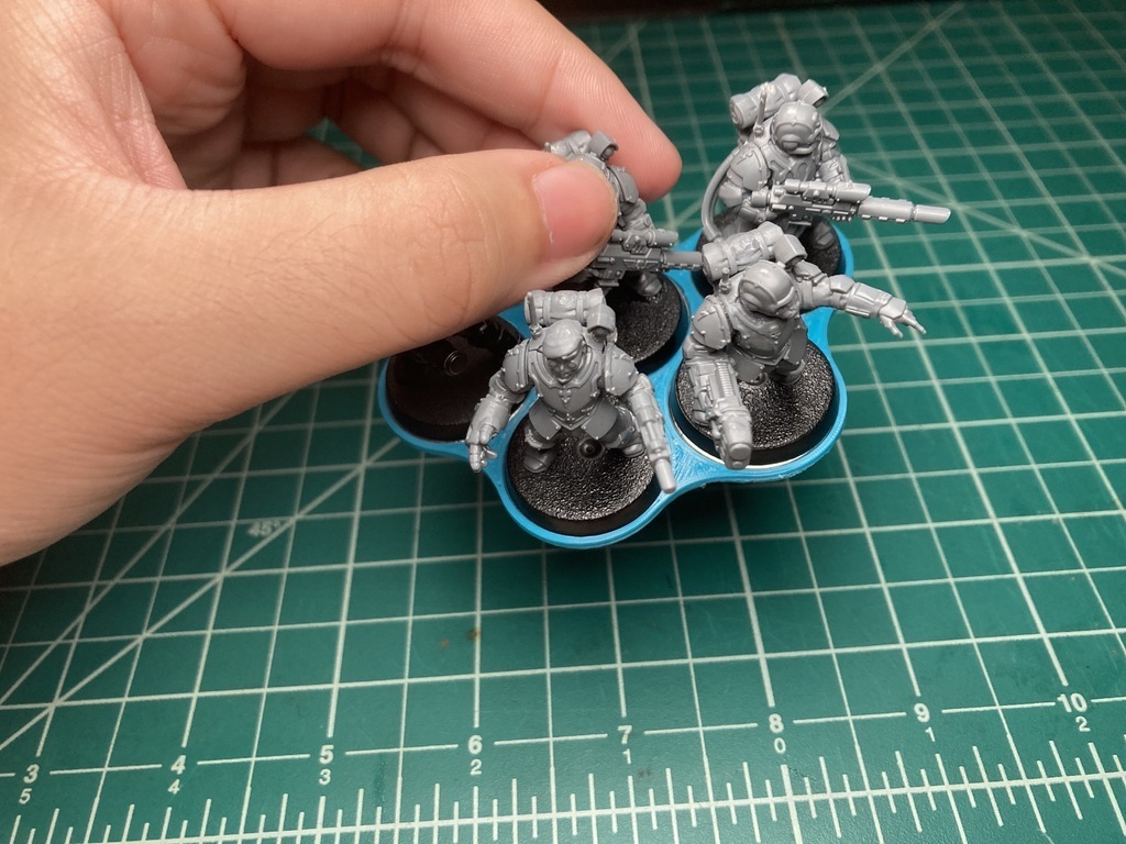 🧲 Metal Disc Squad Movement Tray for 25/28mm Bases・Free 3D File for ・Cults