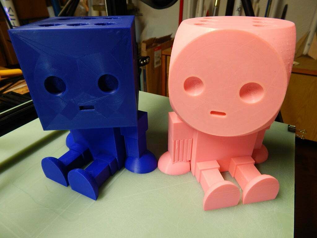 Free STL file Dice Bots 🎲 ・3D printing model to download・Cults