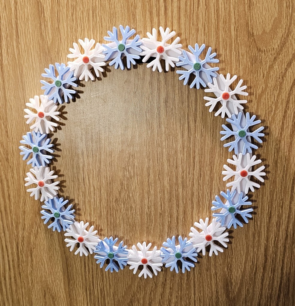 🌨️ Spinning Snow Flake Gear Wreath・Free 3D File for ・Cults