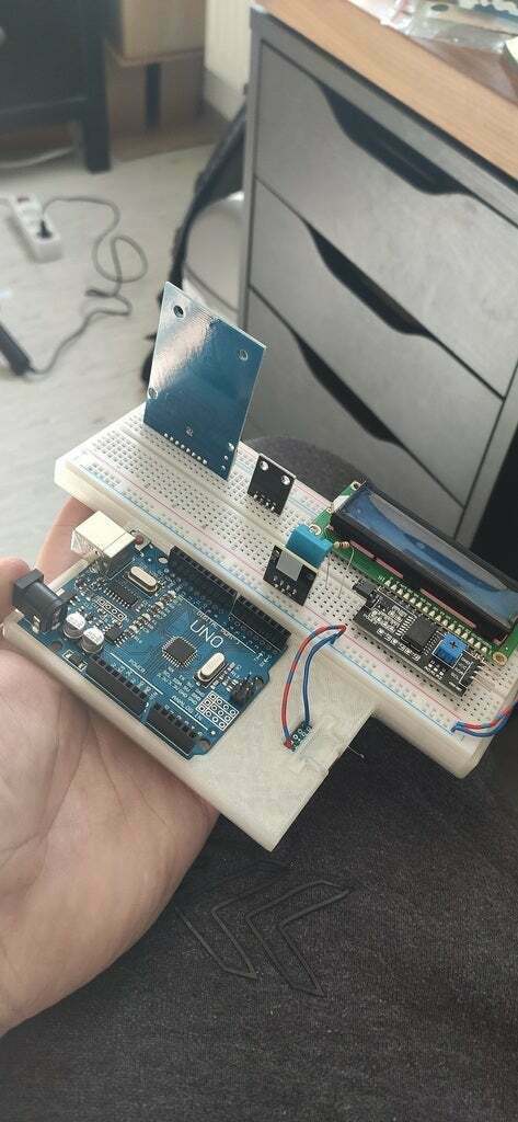 Бесплатный STL файл Arduino Uno Holder for Organized Testing with Micro ...