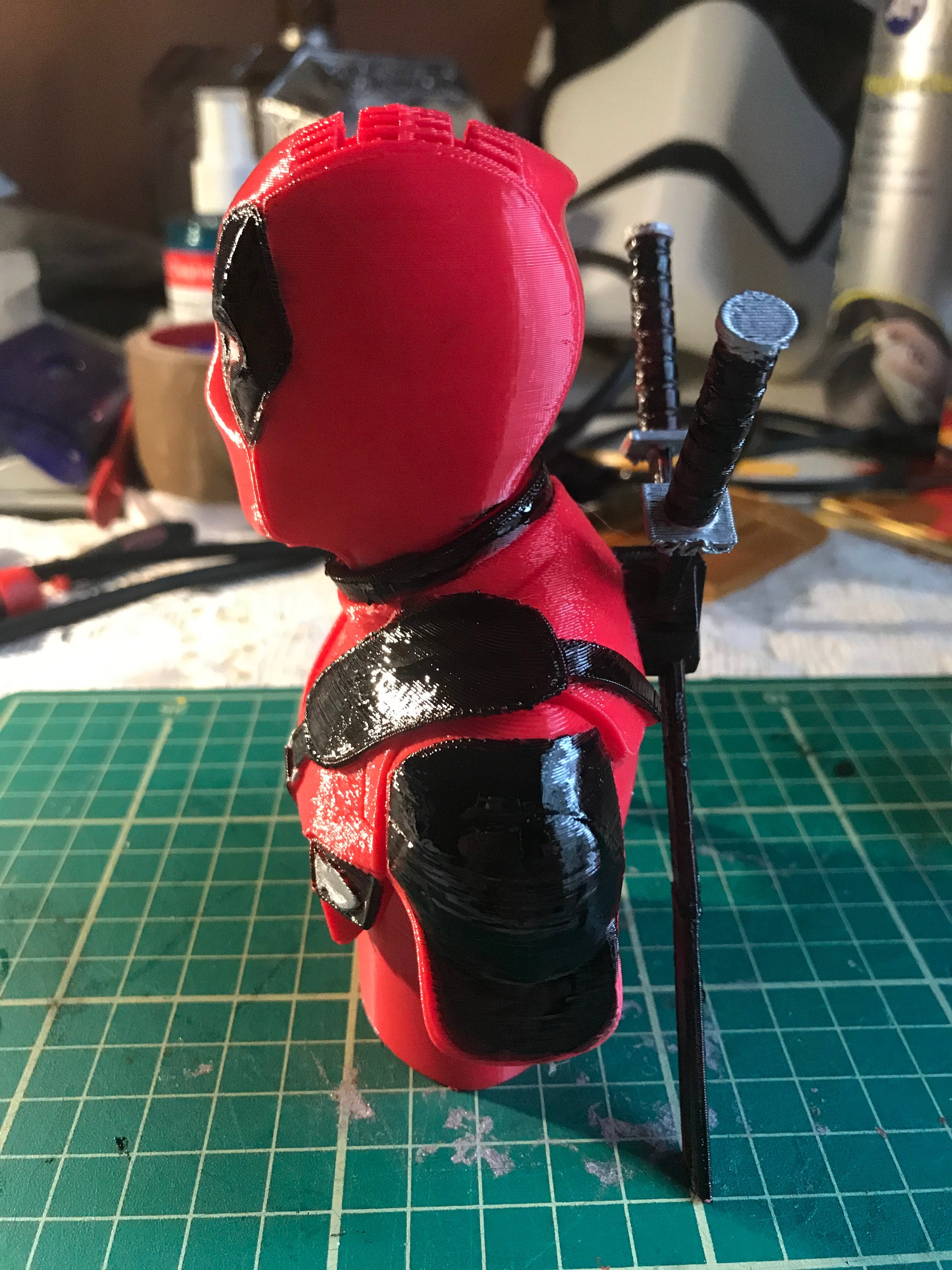 Imprimir en 3D deadpol sd/micro sd holder・Cults