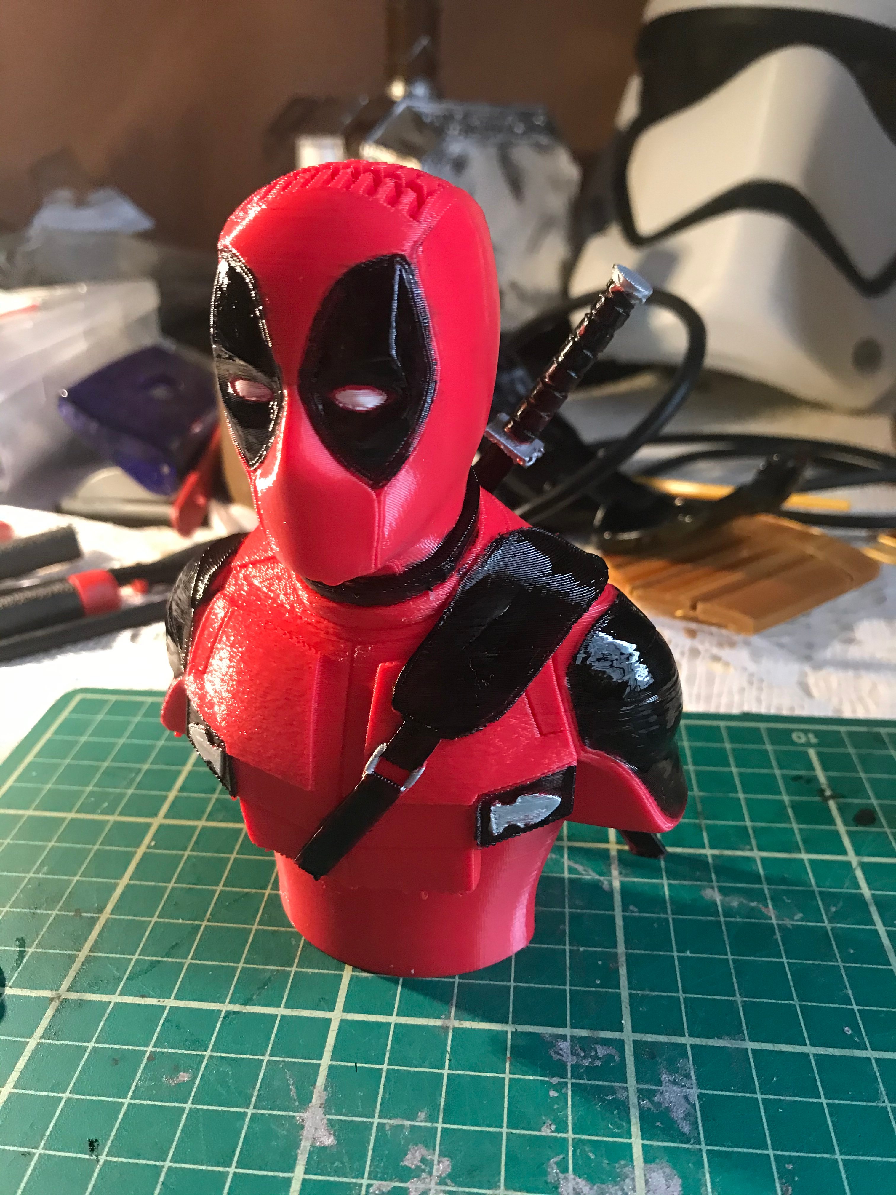 Imprimir en 3D deadpol sd/micro sd holder・Cults