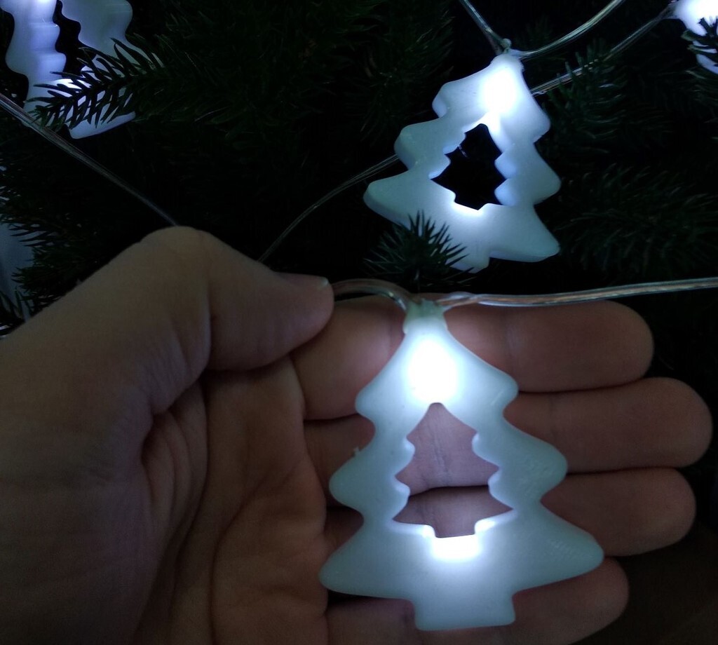Free 3D file Christmas tree lights 🎄 ・3D printing idea to download・Cults