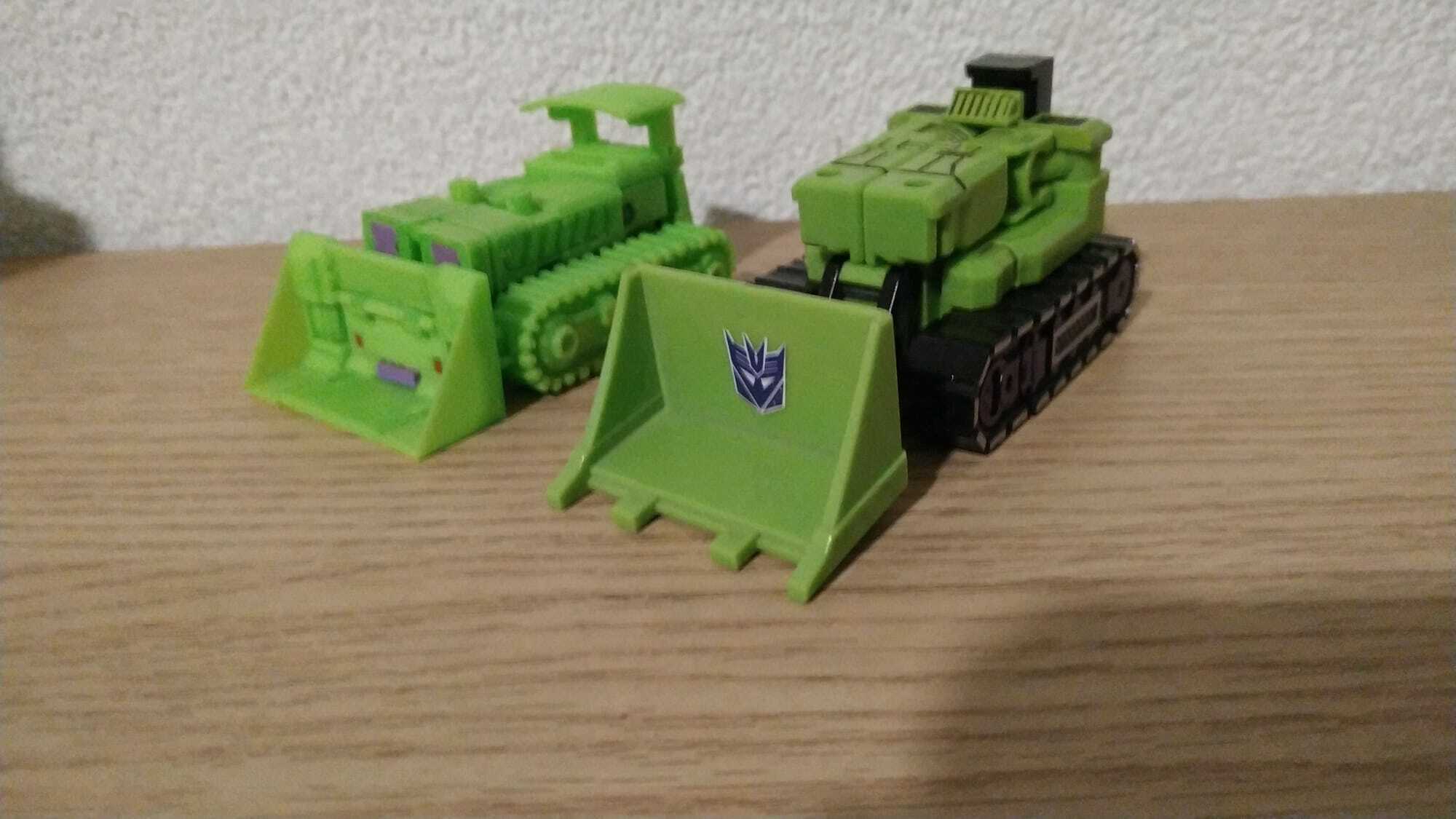 3D printed G1 Constructicons Bonecrusher・Cults