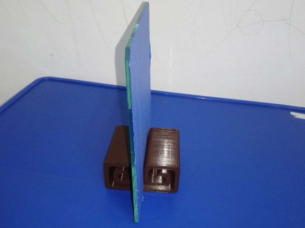 Free STL file Plate stand 🔧 ・Object to download and to 3D print・Cults