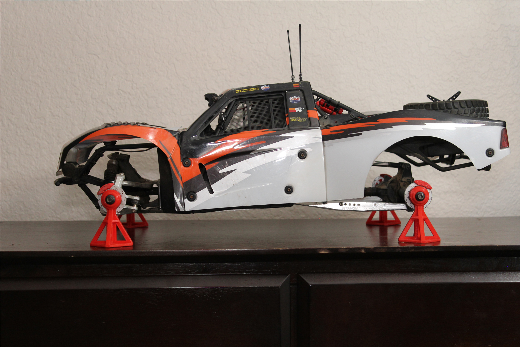 STL file 1/10 RC Hub Jack Stand 🚚 ・3D print model to download・Cults