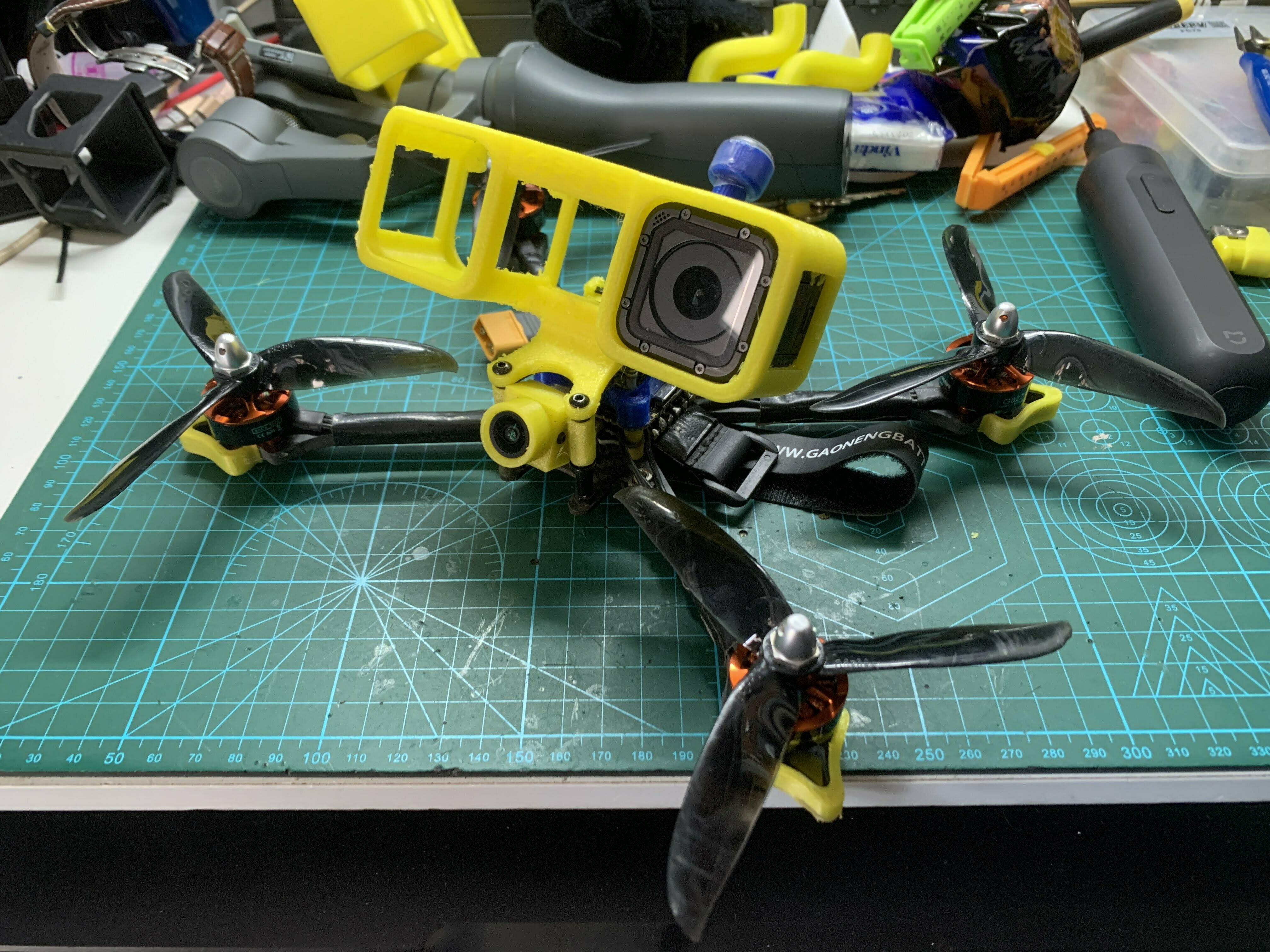 STL file GOPRO HERO SESSION 5 3D Twin CAMERA MOUNT PROTECTOR FOR FPV ...