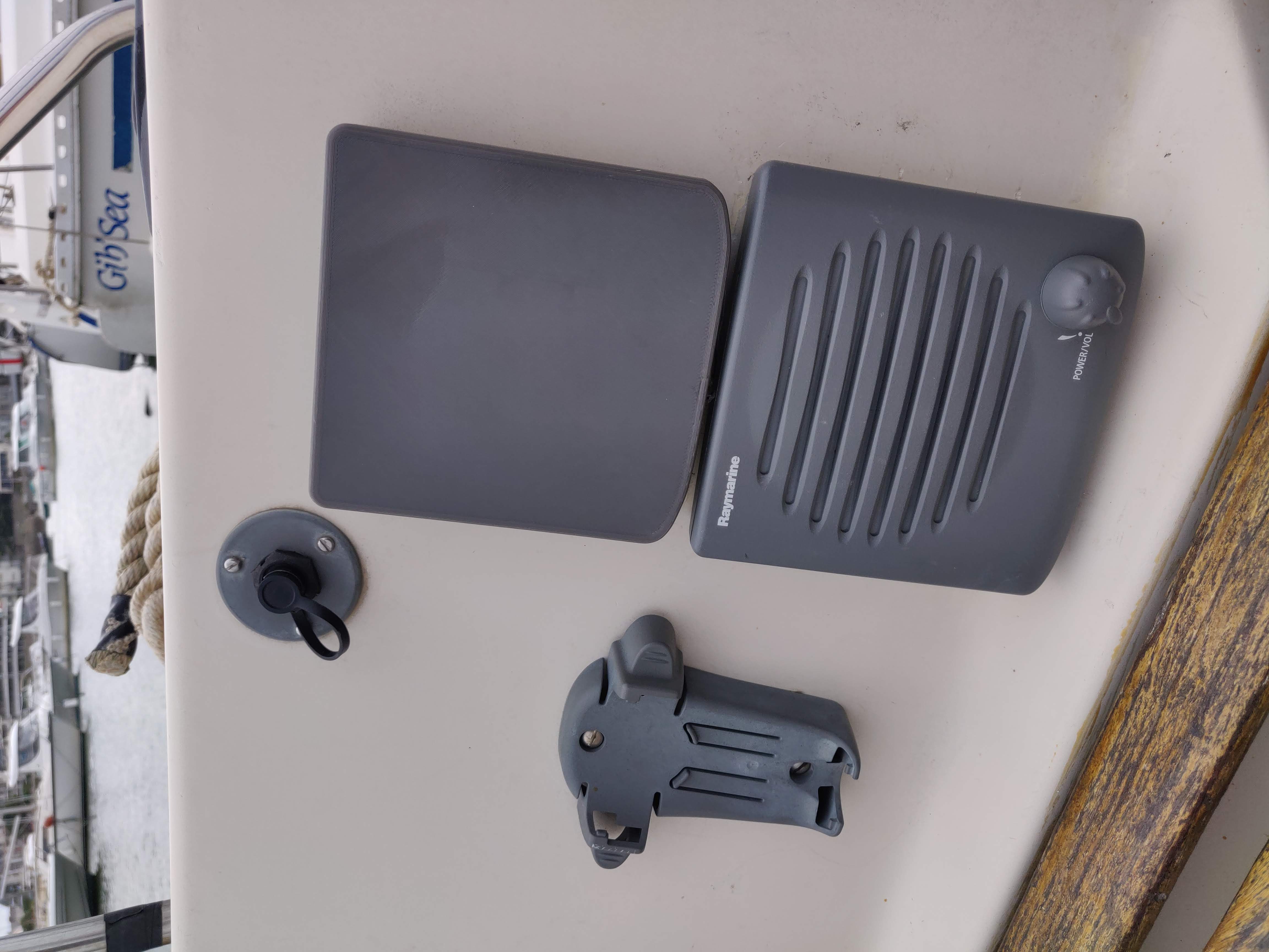 👽 Raymarine ST60 ST70 display cover・ STL File for ・Cults