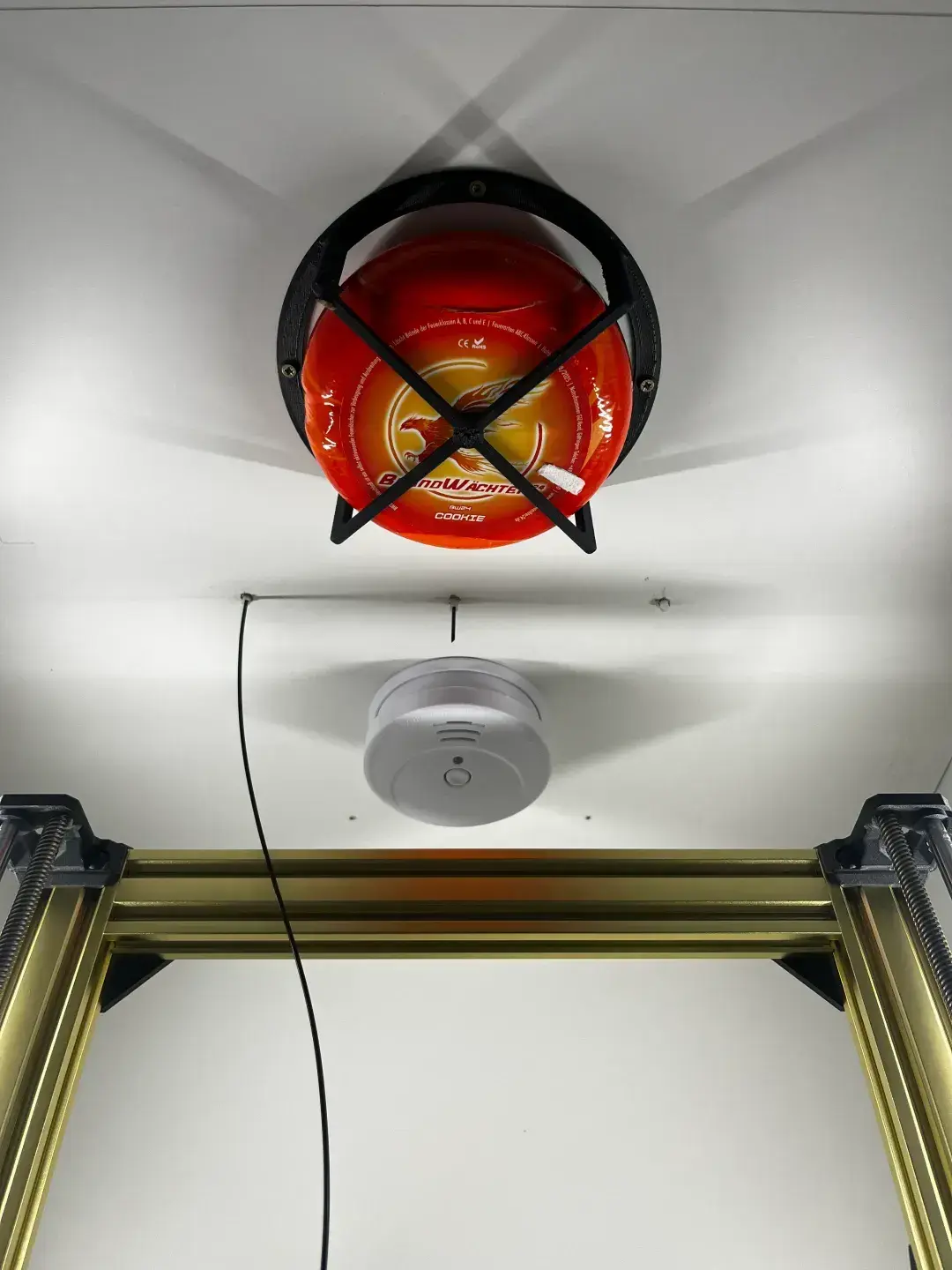 Free 3D file BW24 Lösch-Cookie Halter Holder BW-24 Brandwaechter ...