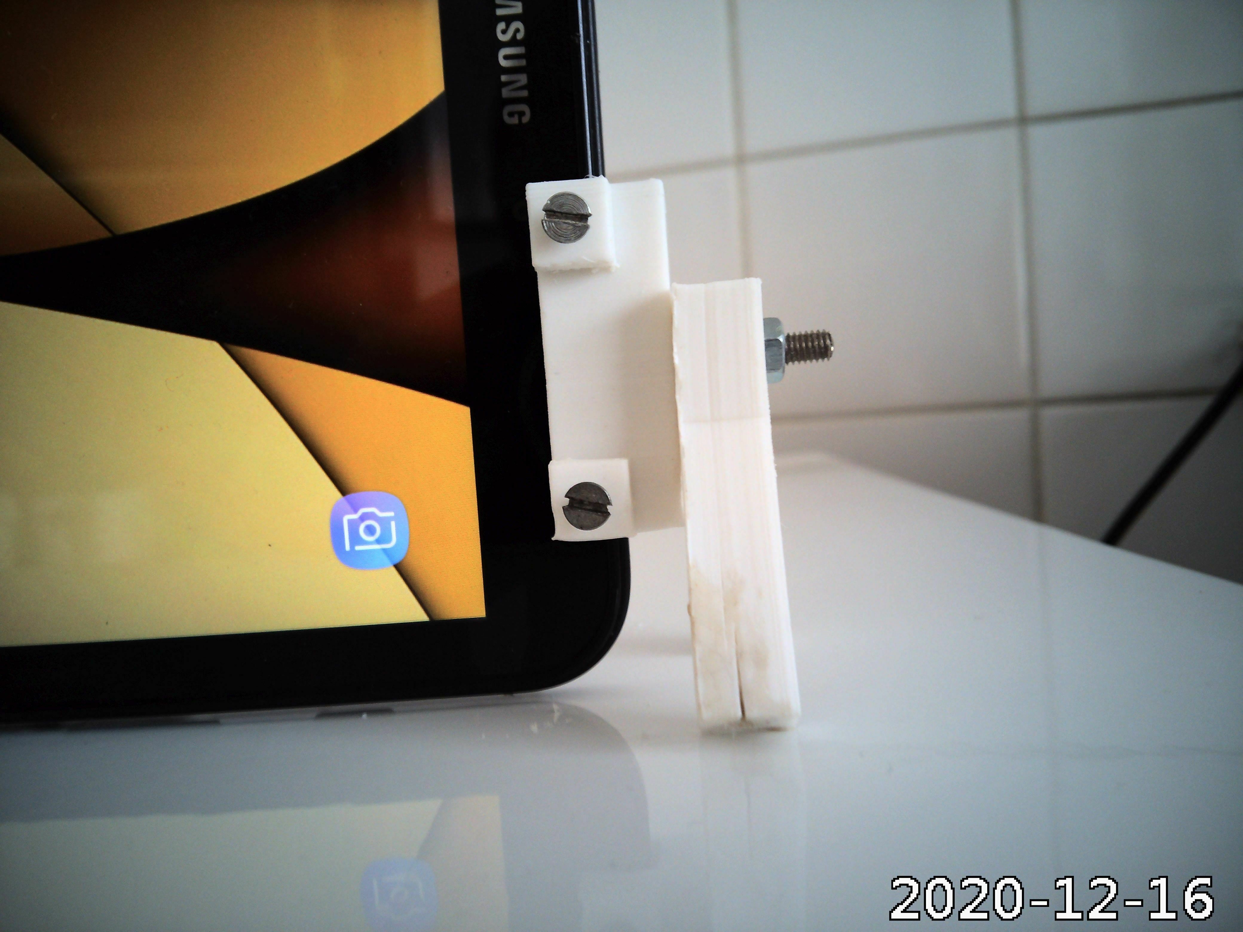 3D printable bowden connector lock • made with Creality cr10 mini・Cults