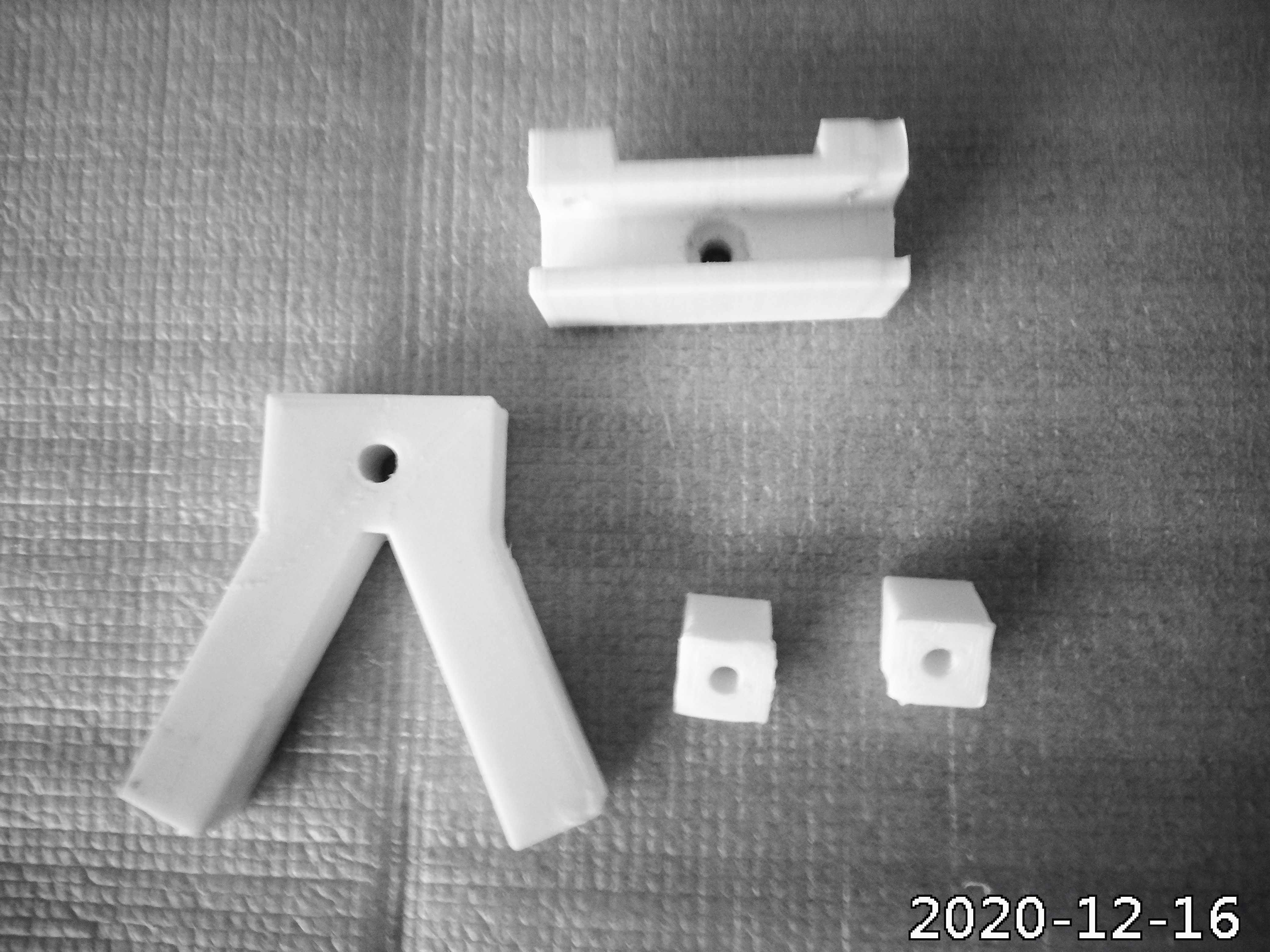 3D printable bowden connector lock • made with Creality cr10 mini・Cults