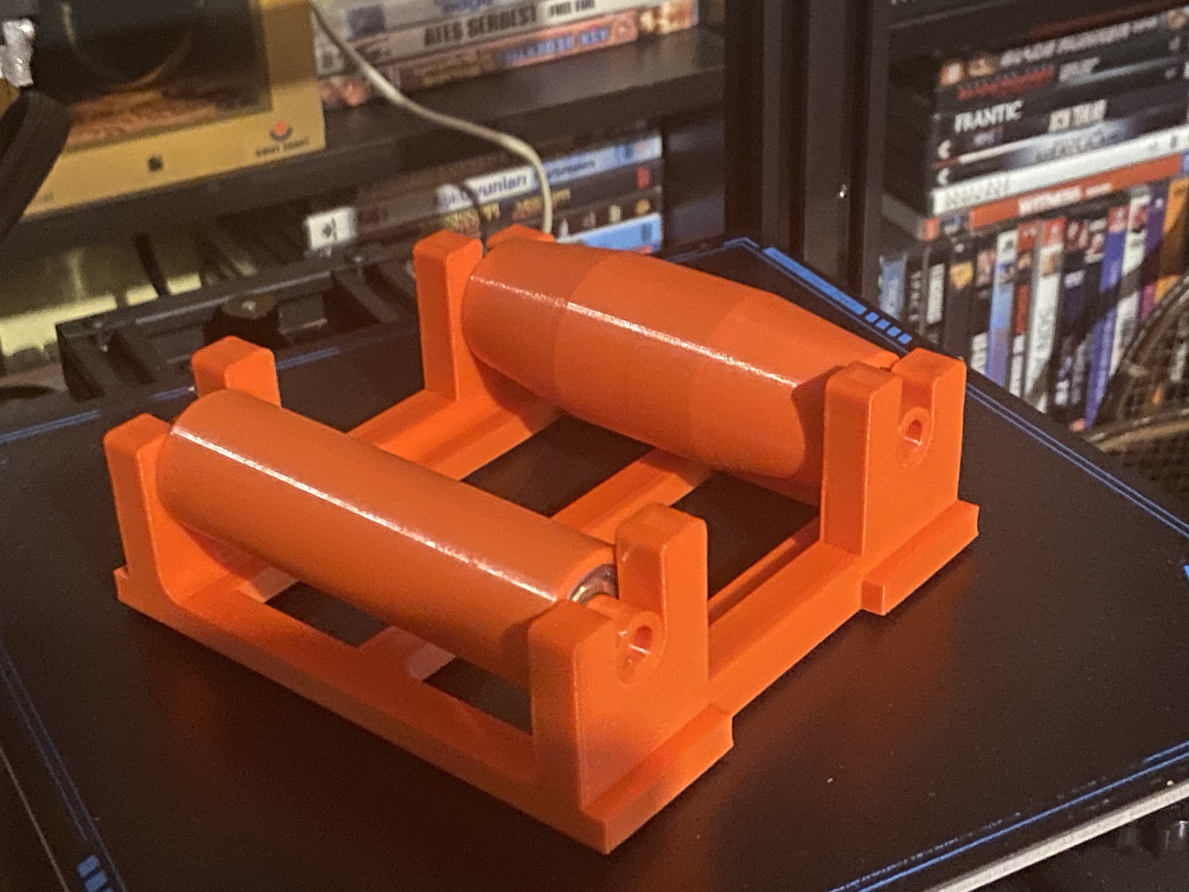 Free STL file Filament Spool Roller ME 🪢 ・3D print object to download・Cults