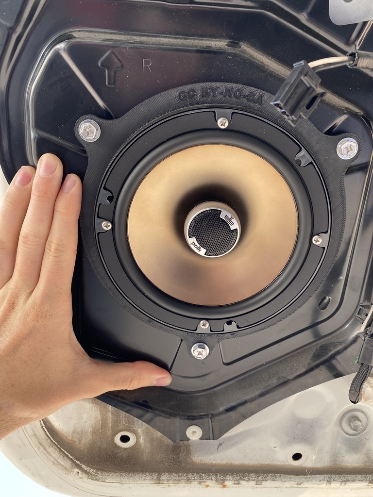 🚗 Toyota 4Runner 5th Gen - 6.5" rear hatch speaker adapter・Free 3D File for ・Cults